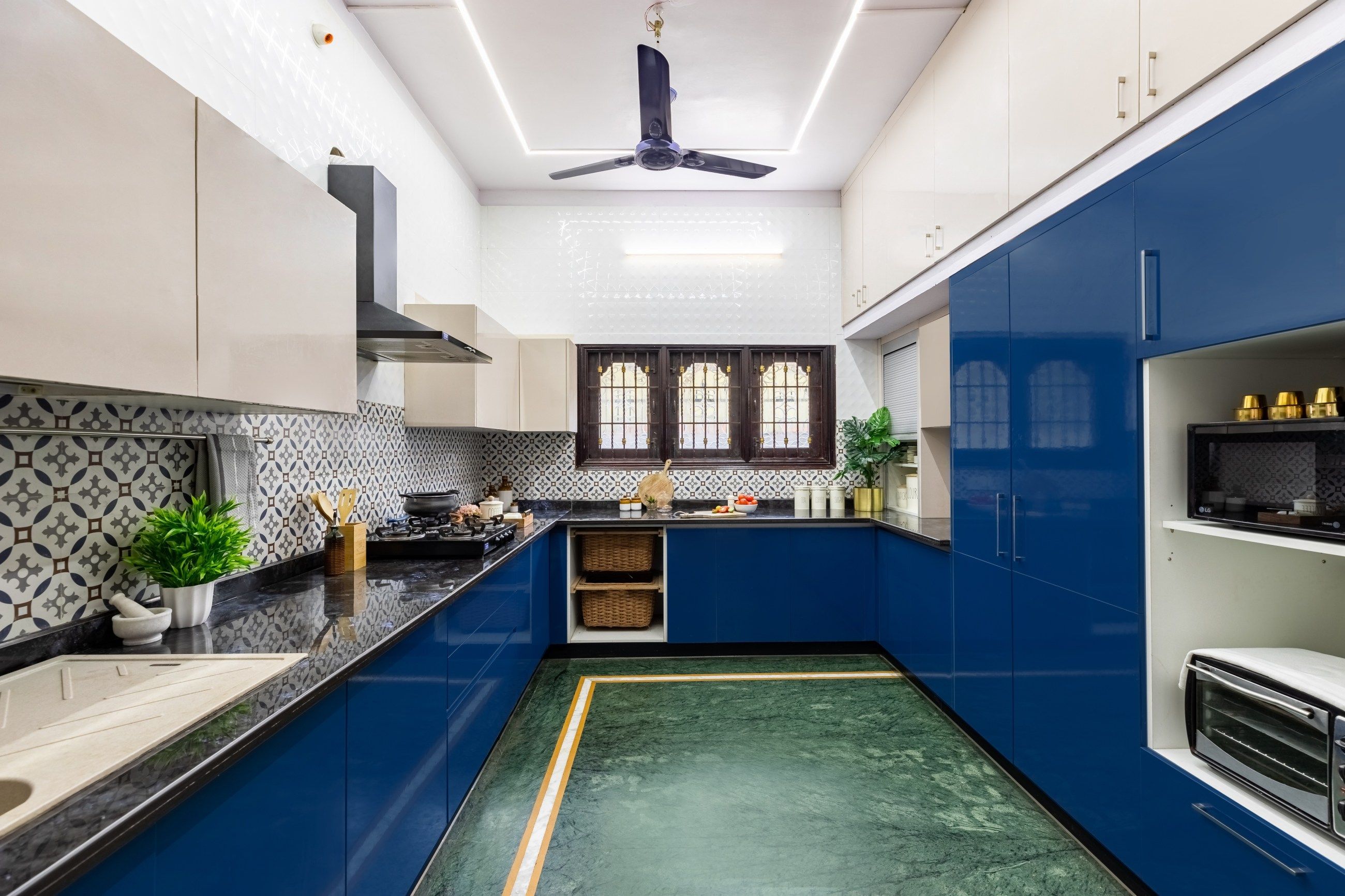 Moden Single-Level POP False Ceiling Design | Livspace