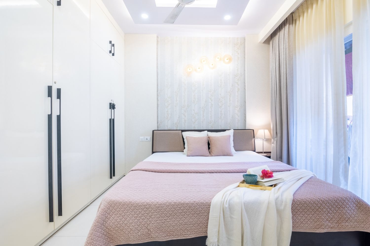 Modern Square Ceiling Design With Recessed Light | Livspace