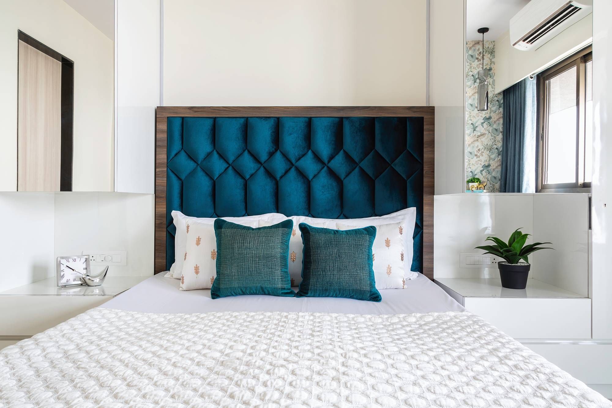 Spacious Guest Room Design With Linen White Palette | Livspace