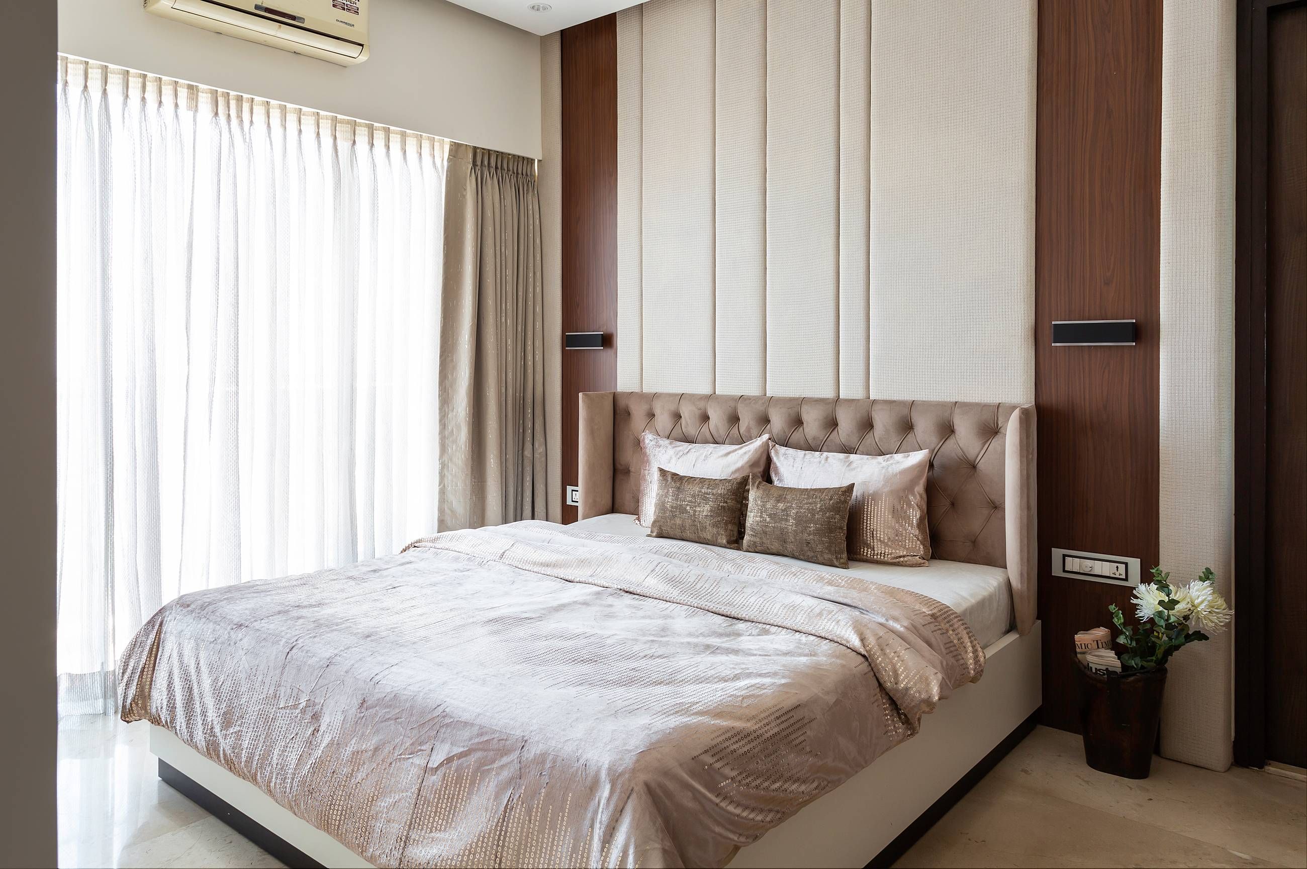 Master Bedroom Design With Creamy White Cushioning And Wall Panelling ...