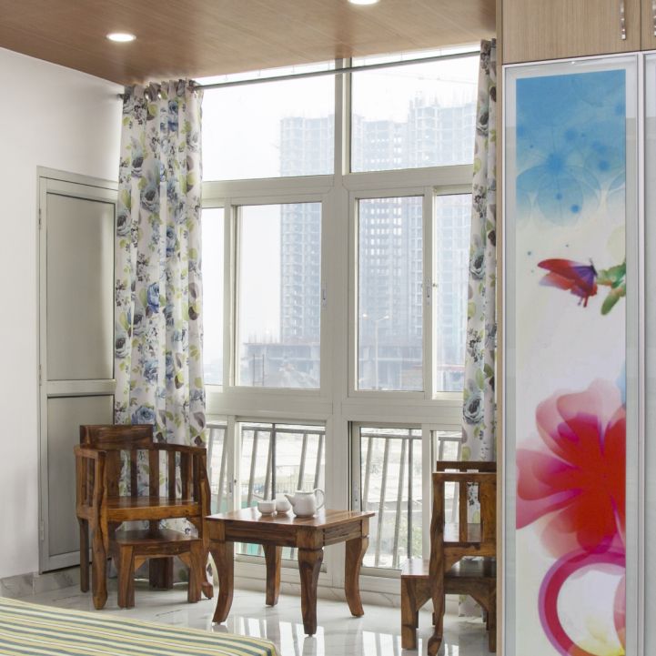 Bedroom Window Design With Glazing | Livspace