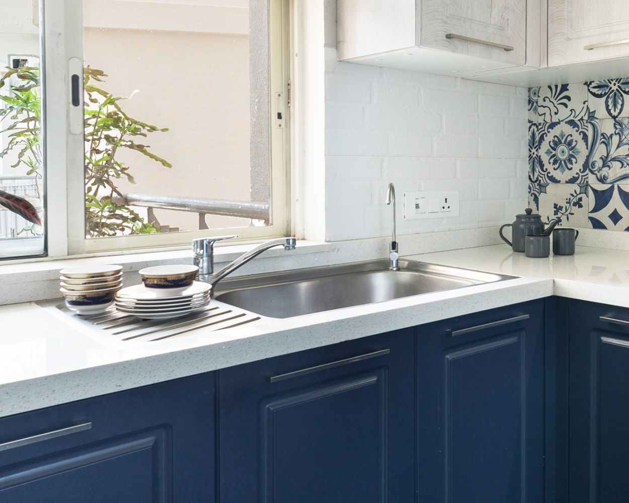 Single Bowl Stainless Steel Kitchen Sink With Drainboard And Black ...