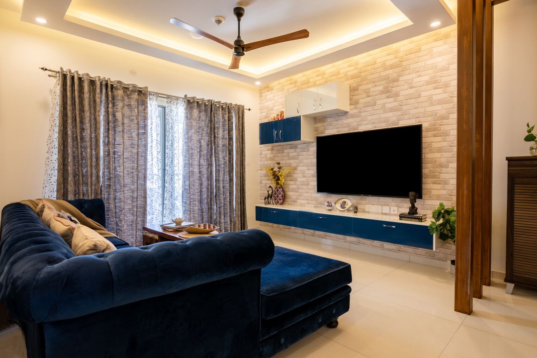 Spacious Peripheral Drop Down False Ceiling With Cove Lighting | Livspace