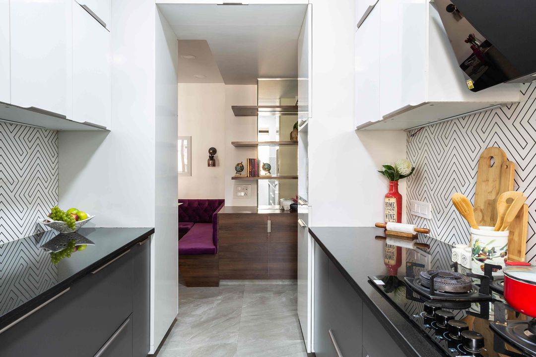 Compact Kitchen Tile Design With Wall Cabinets | Livspace