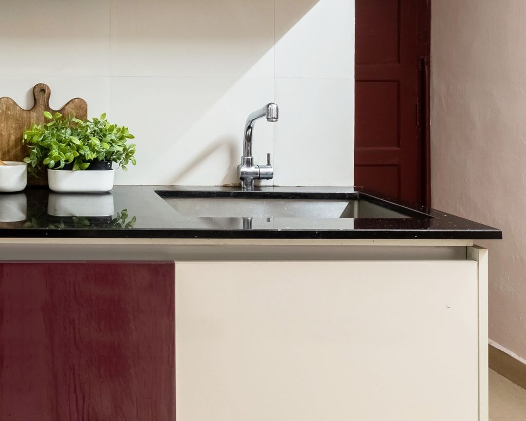 Spacious Stainless Steel Kitchen Sink Design With Under Mount Single ...