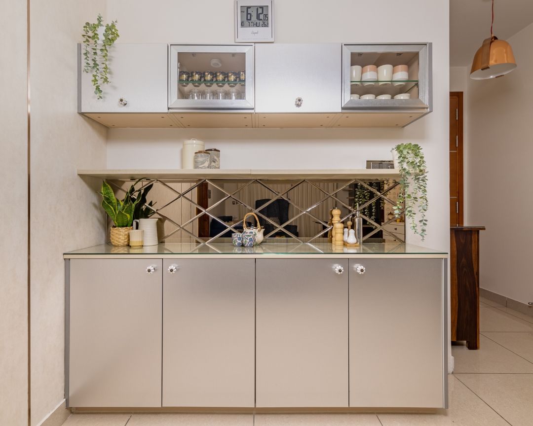 Contemporary Crockery Unit Design: Modern Storage Solution with ...
