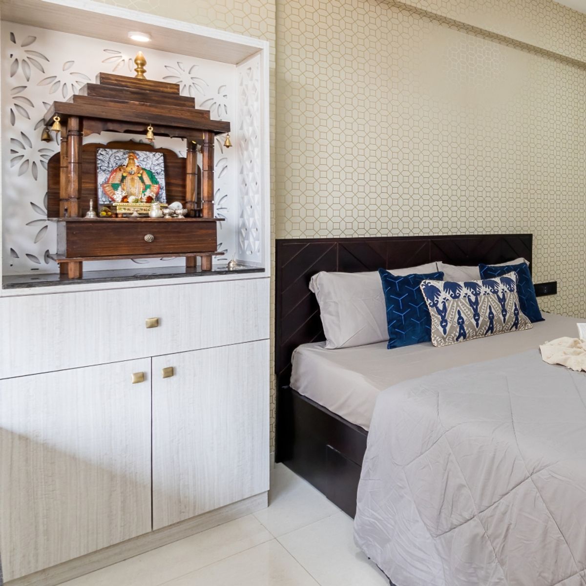 Compact Pooja Unit Design With Brass Handles | Livspace