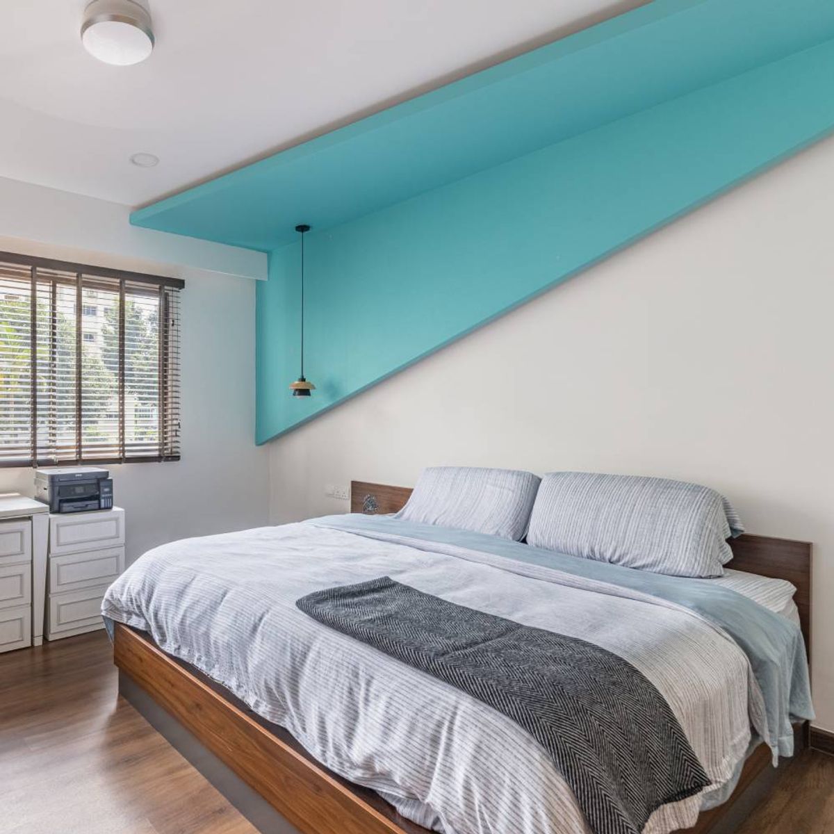 Modern Wall Design For Bedroom With Blue And White Wall Panel | Livspace