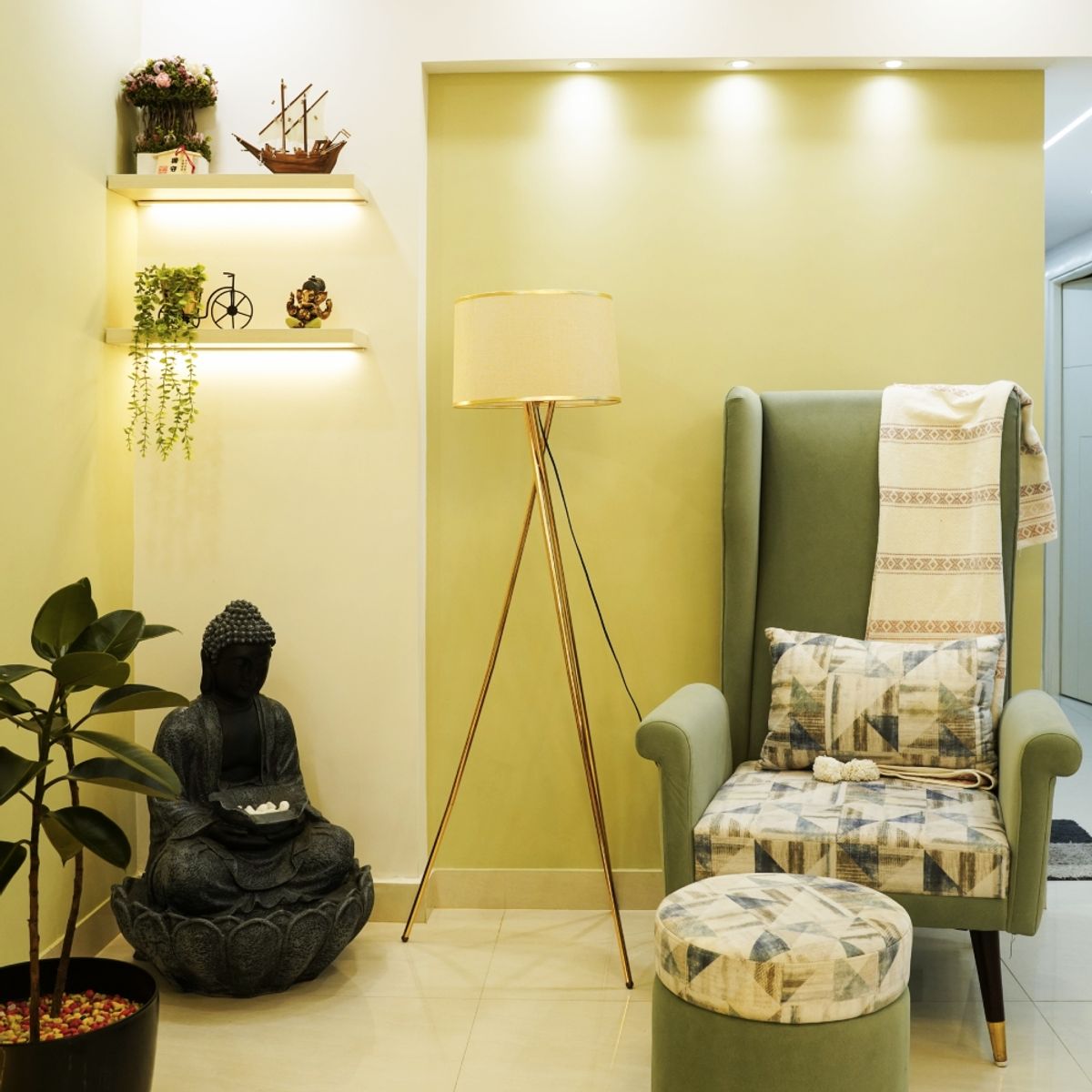 Contemporary Lime Yellow Wall Paint Design for Foyer, Bedroom and ...