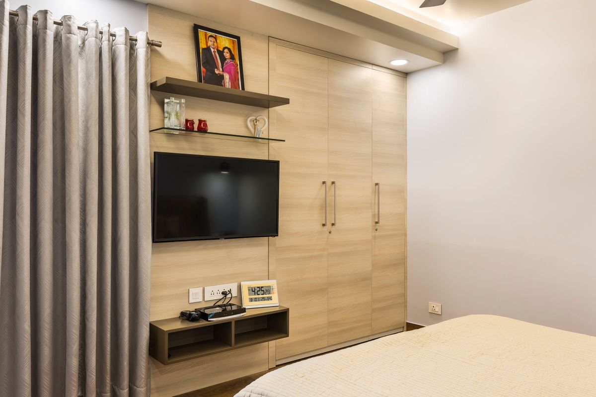 3-BHK Modern Flat In Dwarka With Minimalistic Interiors | Livspace