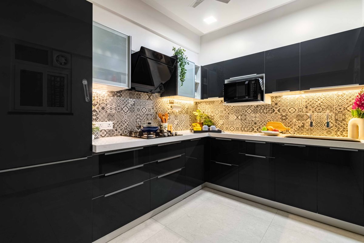Contemporary L-Shape Kitchen Design with Black Cabinets - 10x7 Ft ...