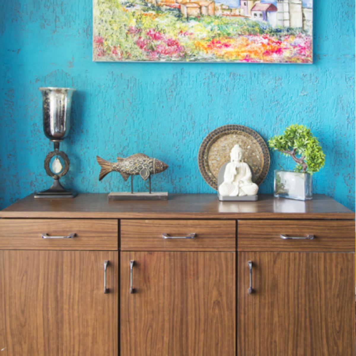 4 Feet-Wide Mid-Century Modern Foyer Design | Livspace