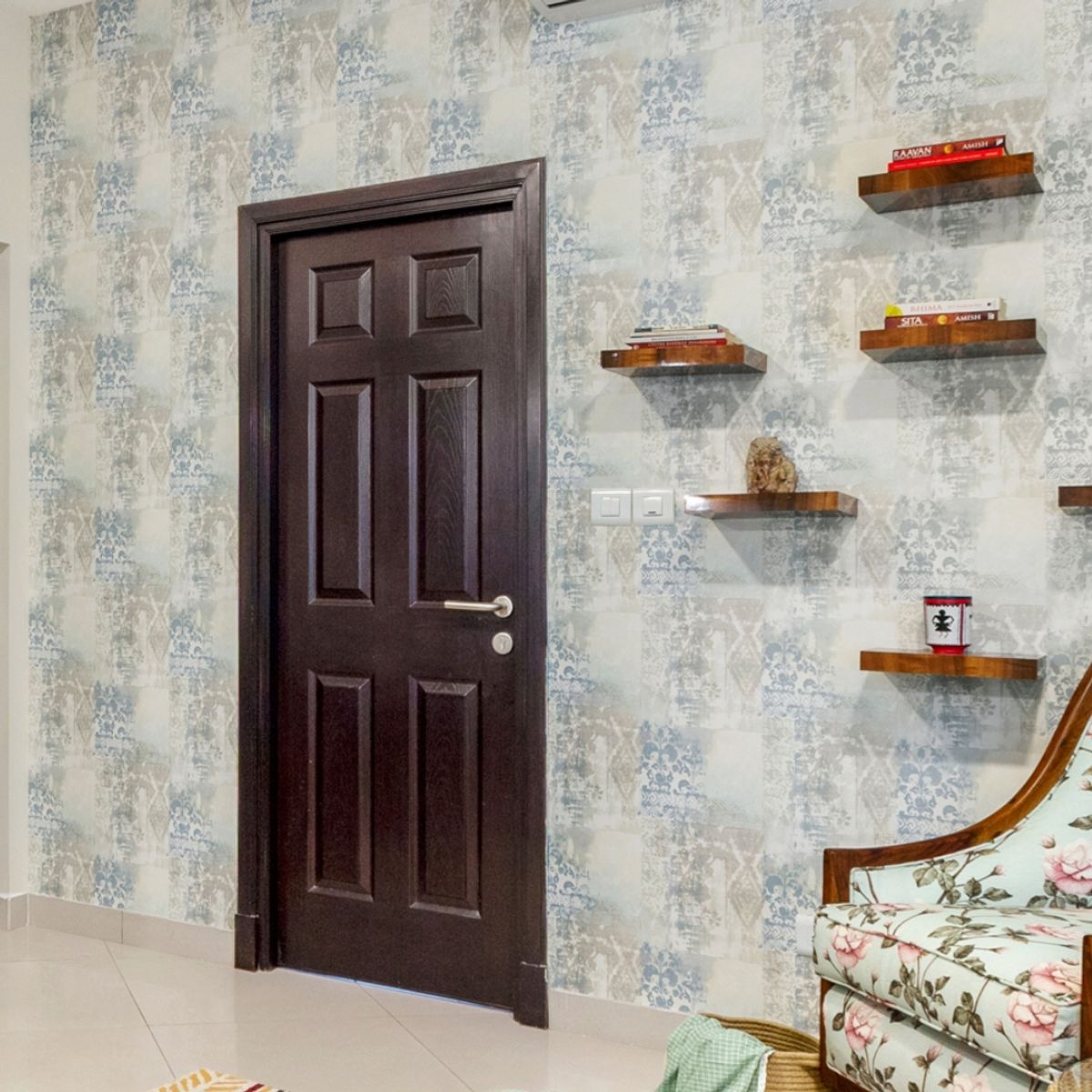 Stylish Contemporary Bedroom Door Design with Matte Finish and Swing ...