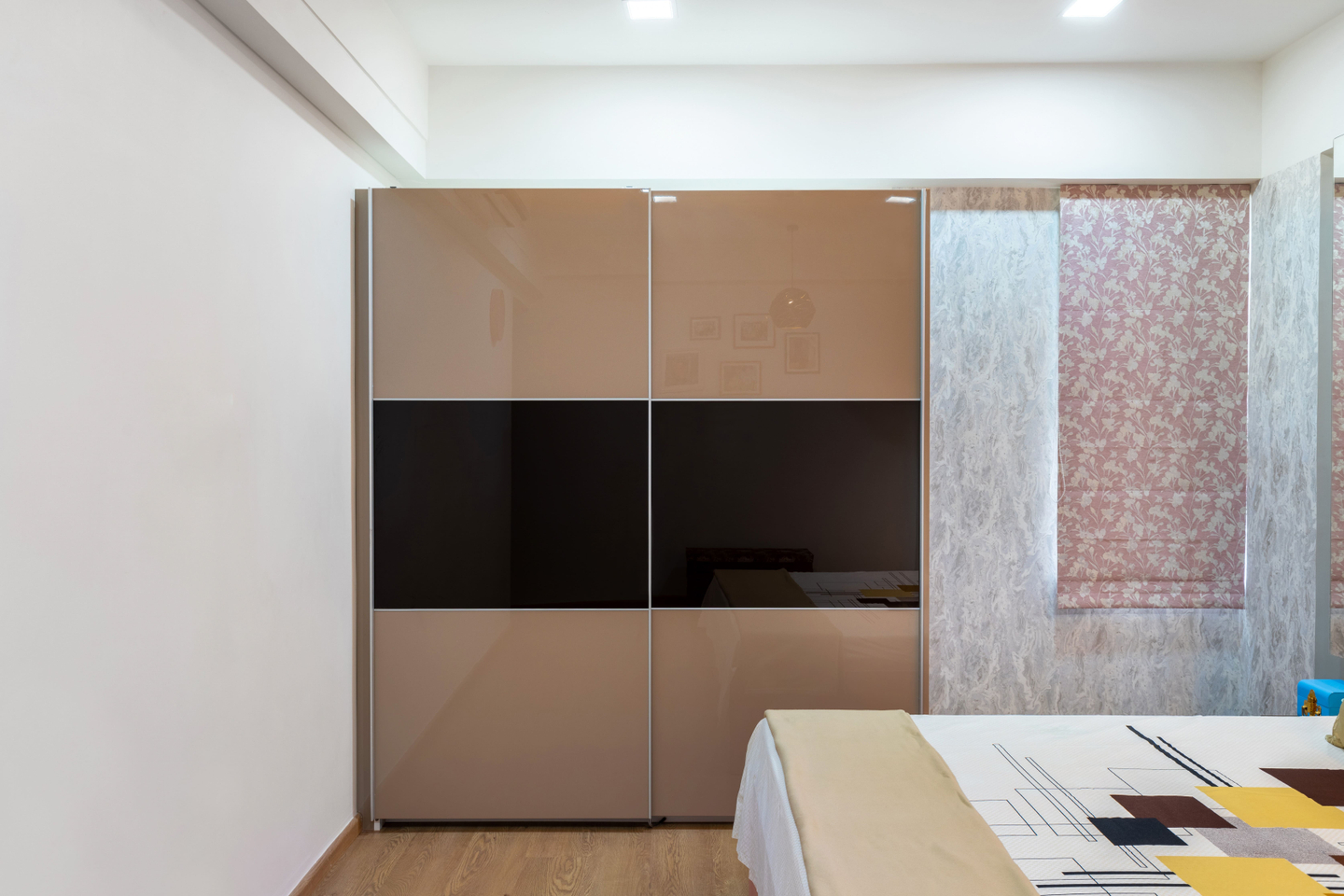 Trendy 3-BHK Flat In Ahmedabad | Livspace