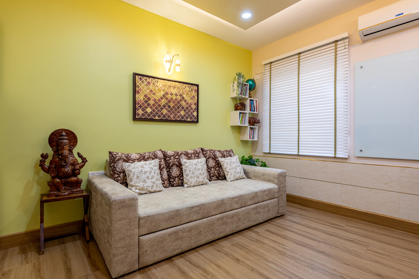 Spacious Home Design For 3-BHK Flat In Bangalore | Livspace
