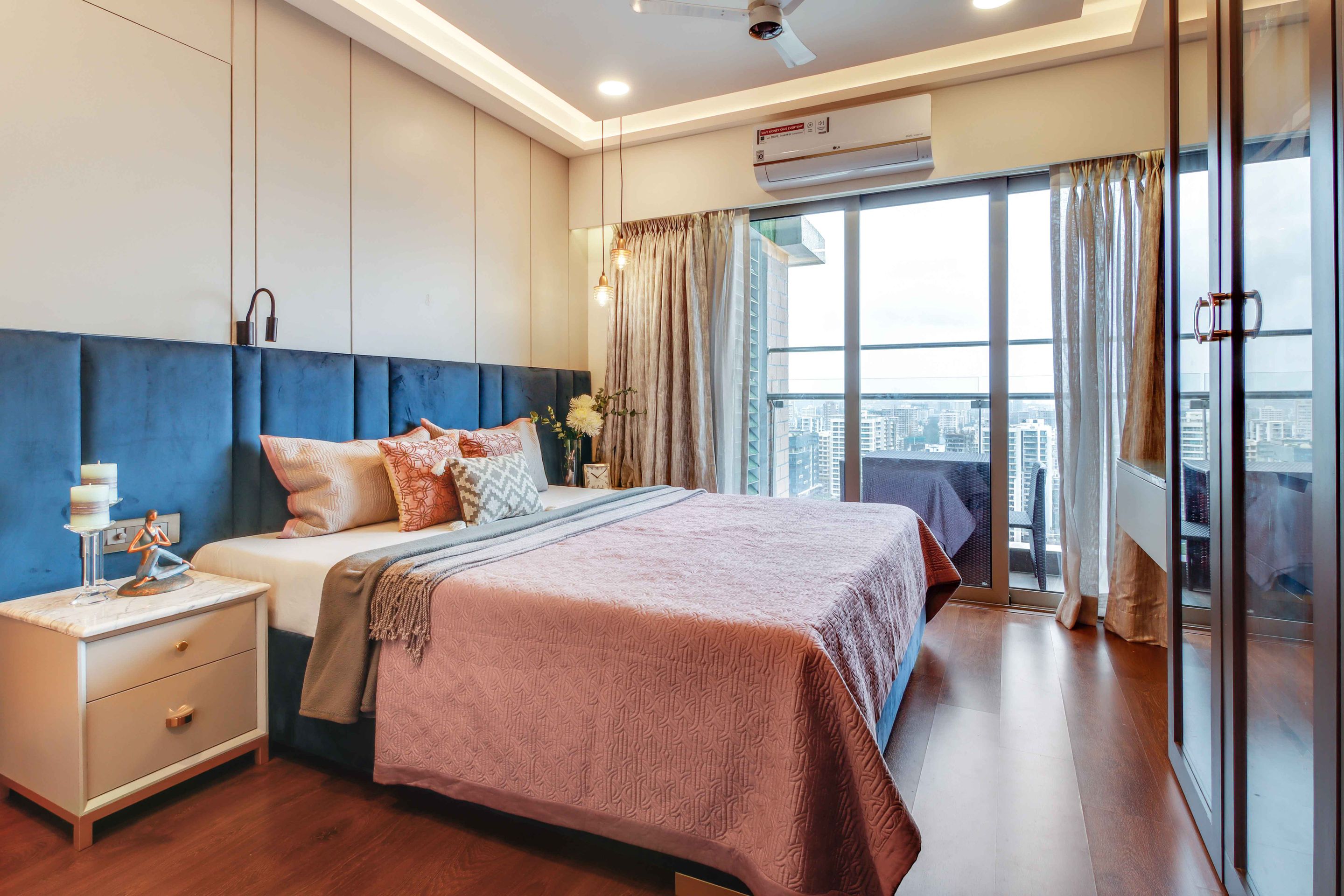 Spacious Beige Wall Design With Trims For Bedrooms | Livspace