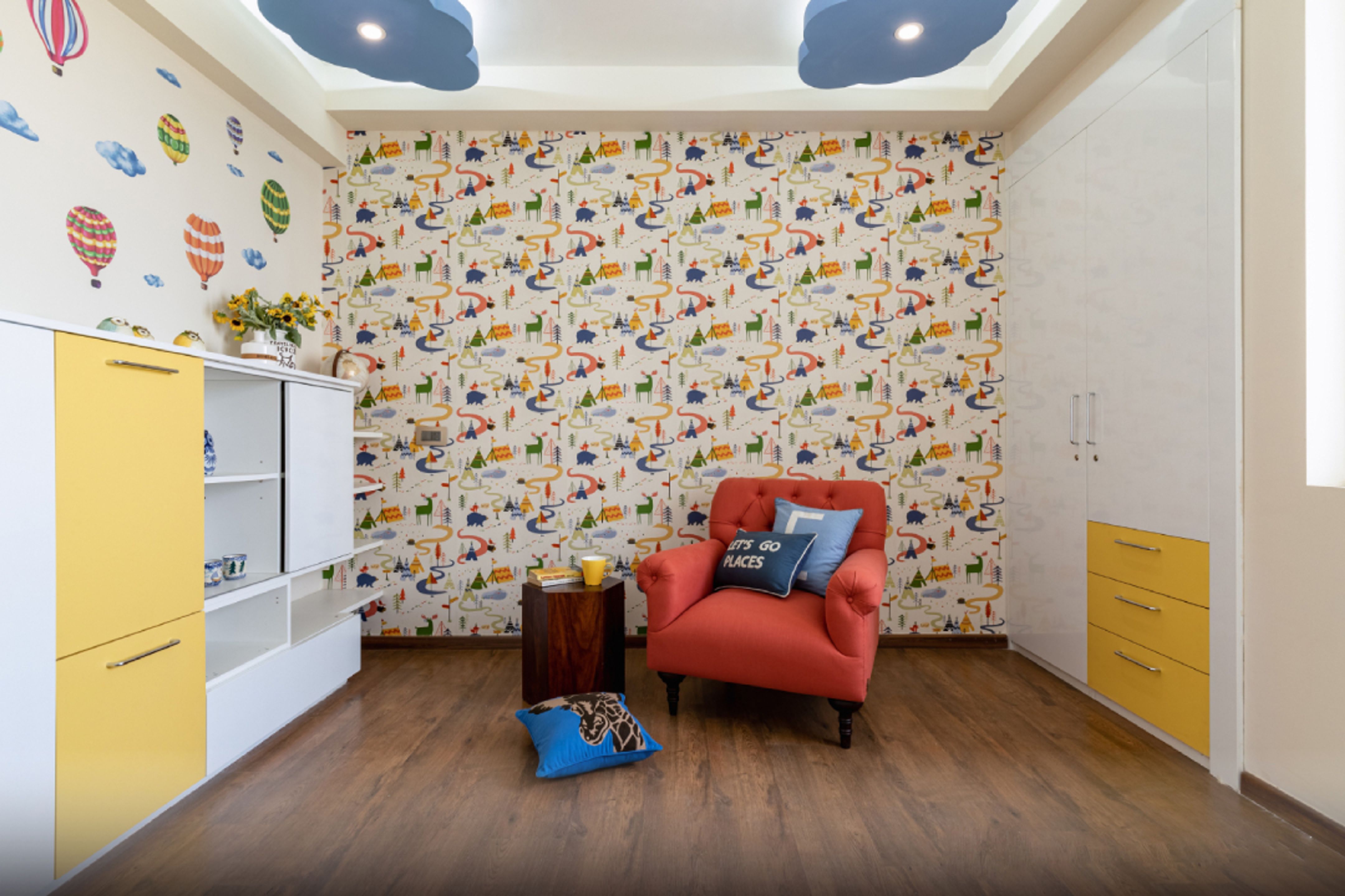 Compact Kids Room Design With Cloud Shaped Ceiling Design - 10x12 Ft ...