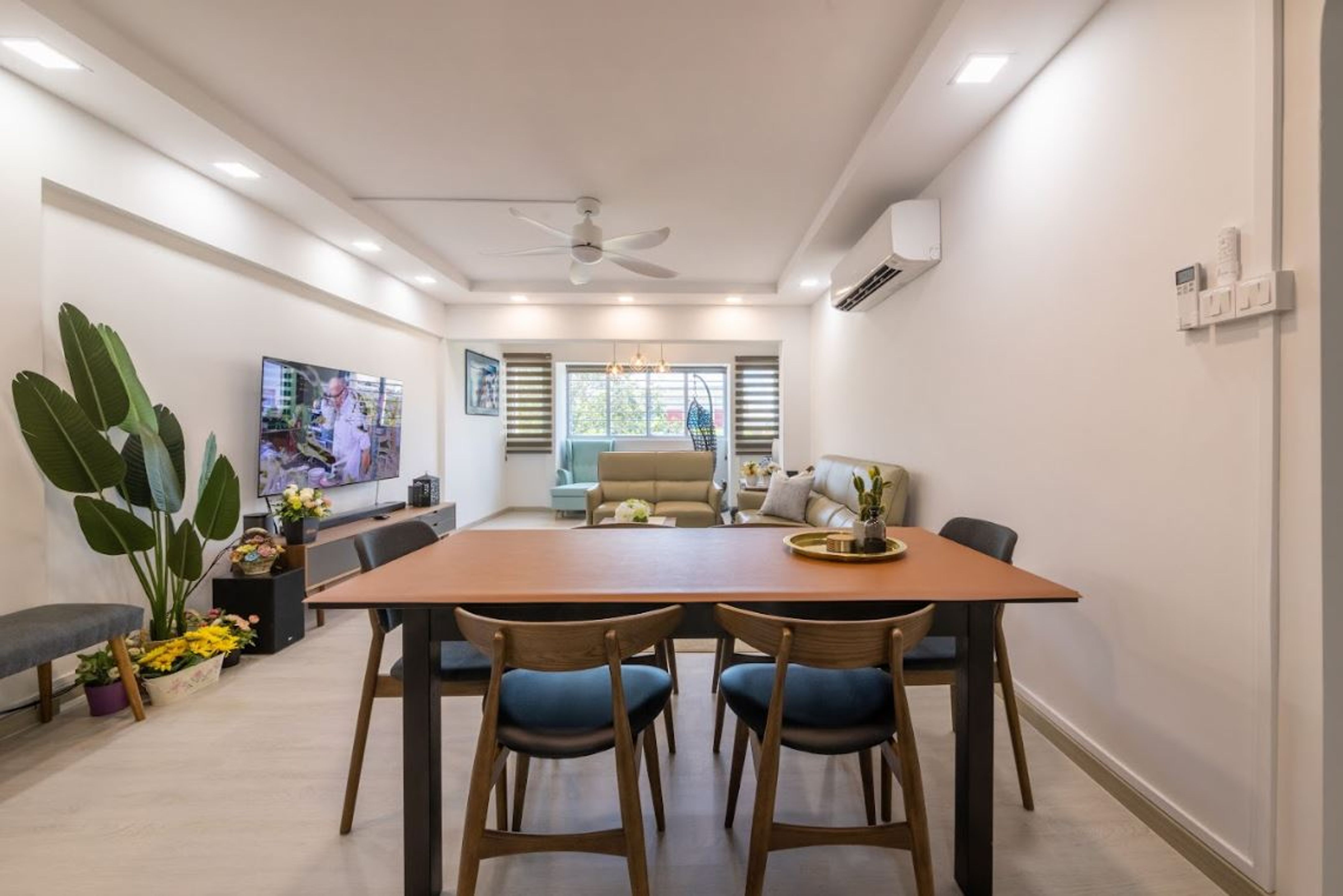 Low-Maintenance False Ceiling With LED Lights | Livspace