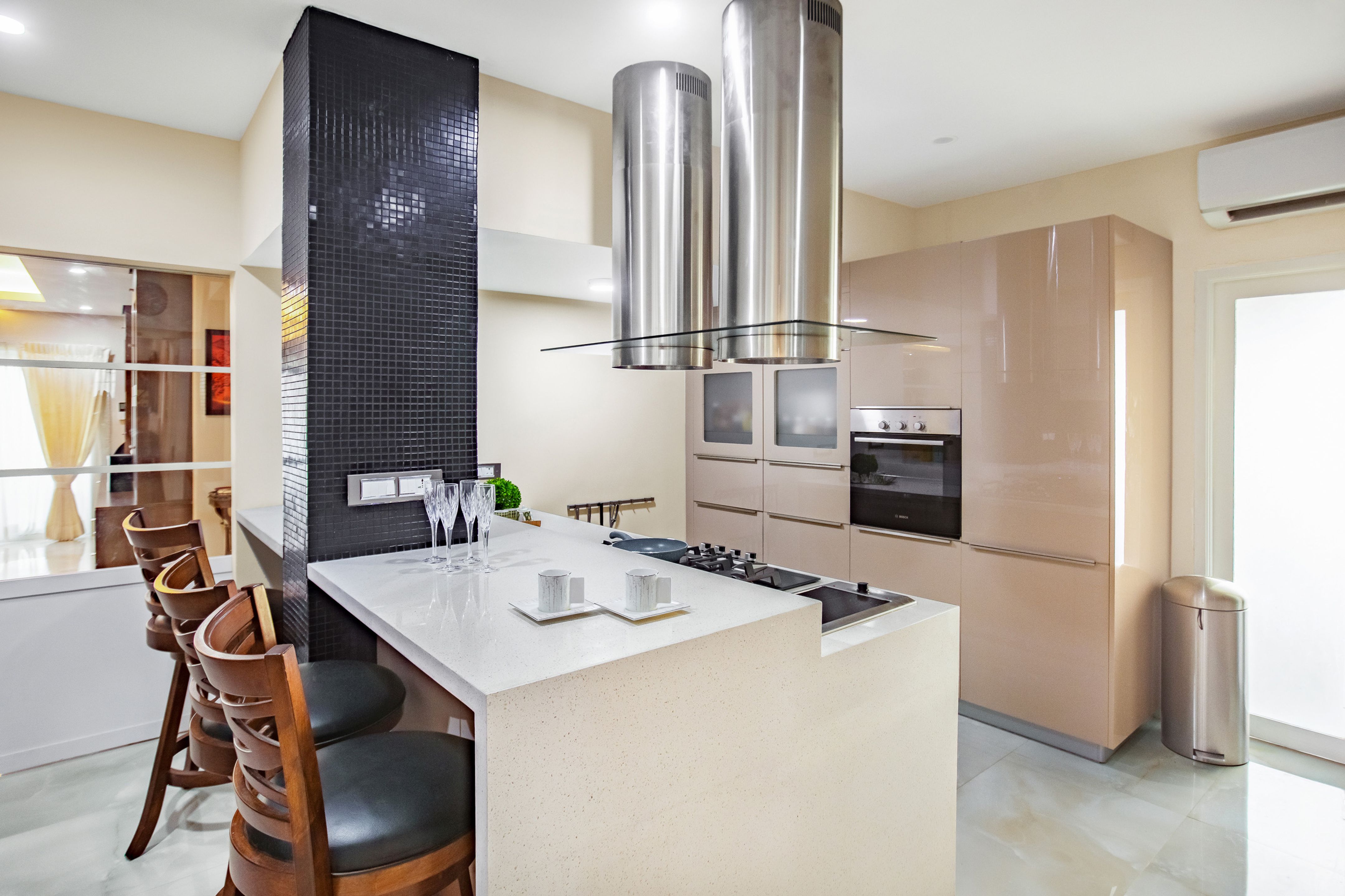 Modern Island Kitchen Design with Irish Cappuccino Cabinets - 7x10 Ft ...