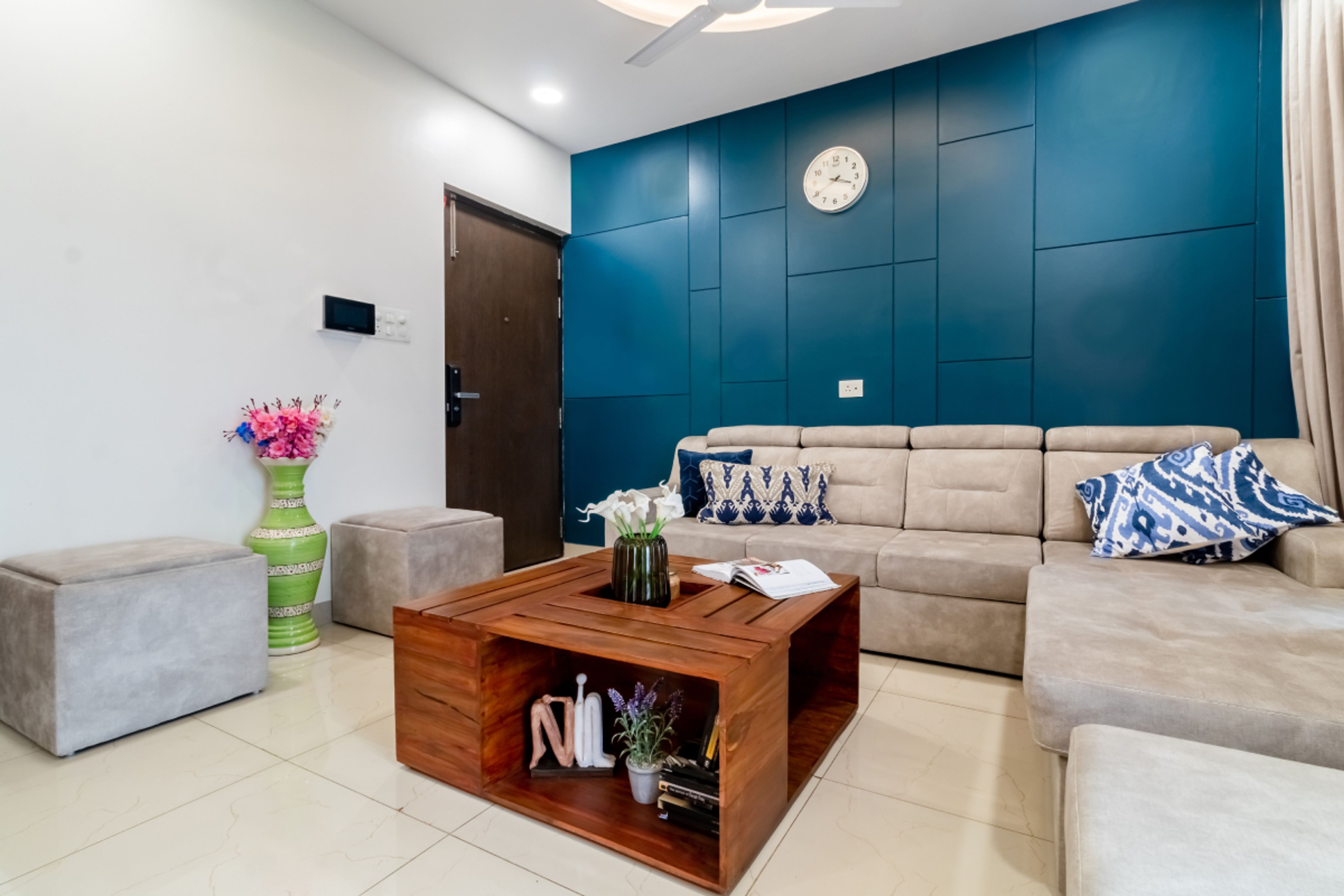 Drawing Room Design With A Wooden Centre Table | Livspace