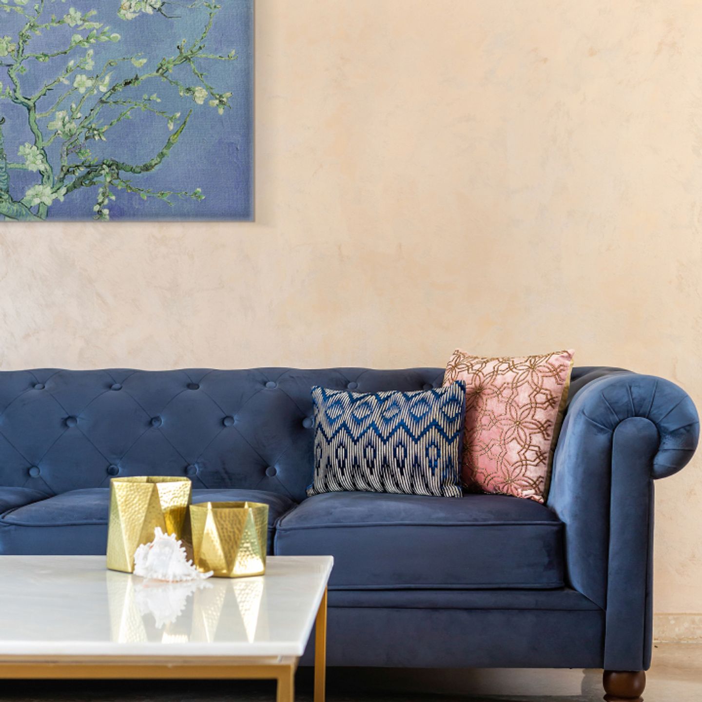 Minimal Beige Wall Paint For Contemporary Living Rooms | Livspace