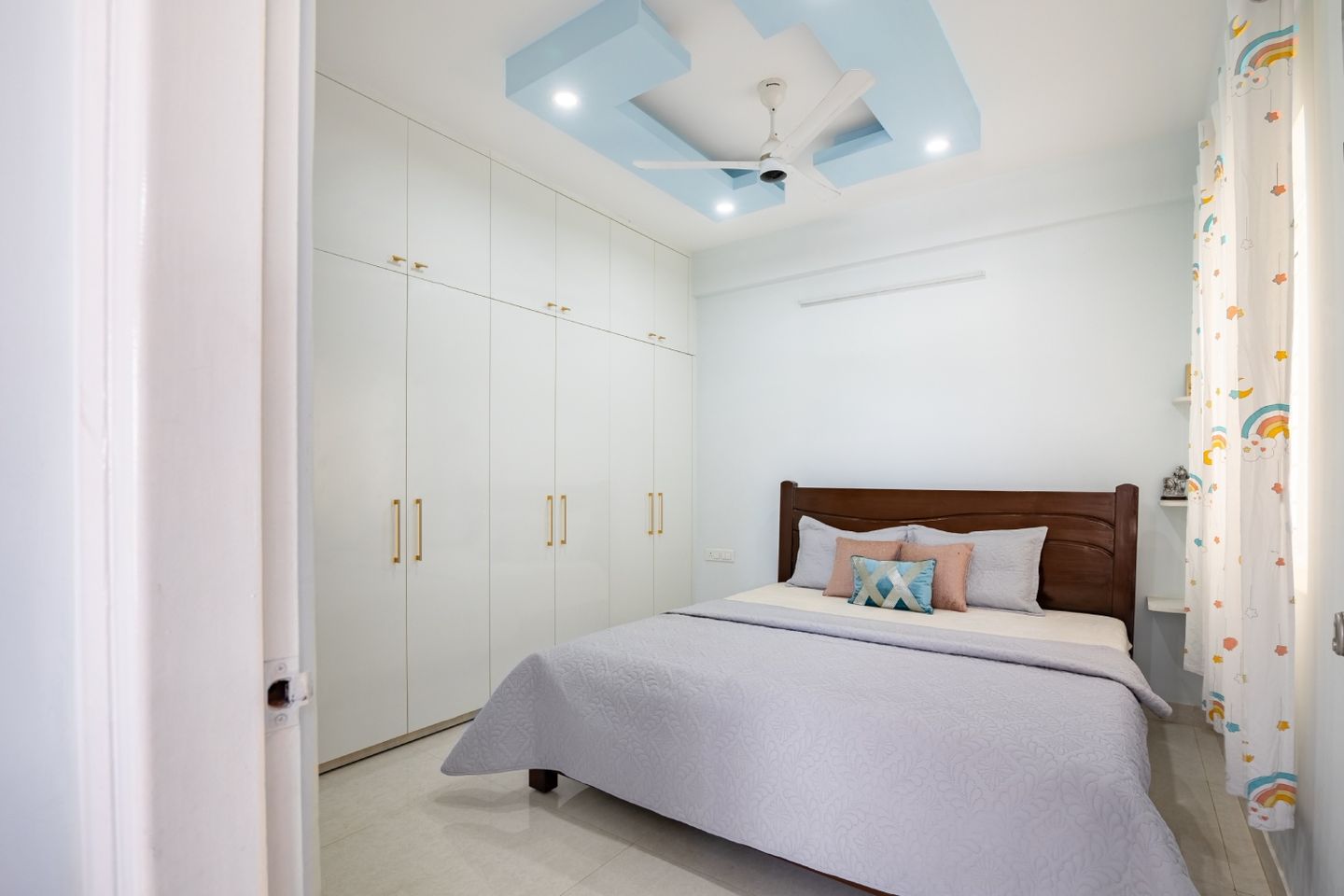 Square False Ceiling With Recessed Light | Livspace
