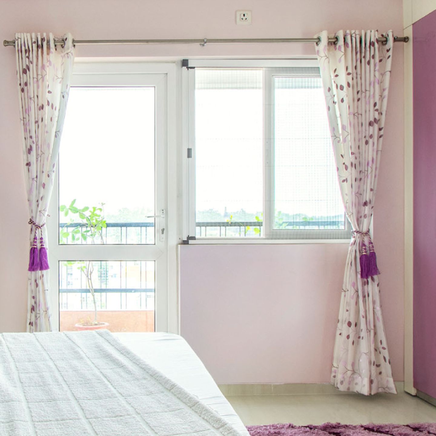 White Sliding Window Design With Insulating Properties | Livspace