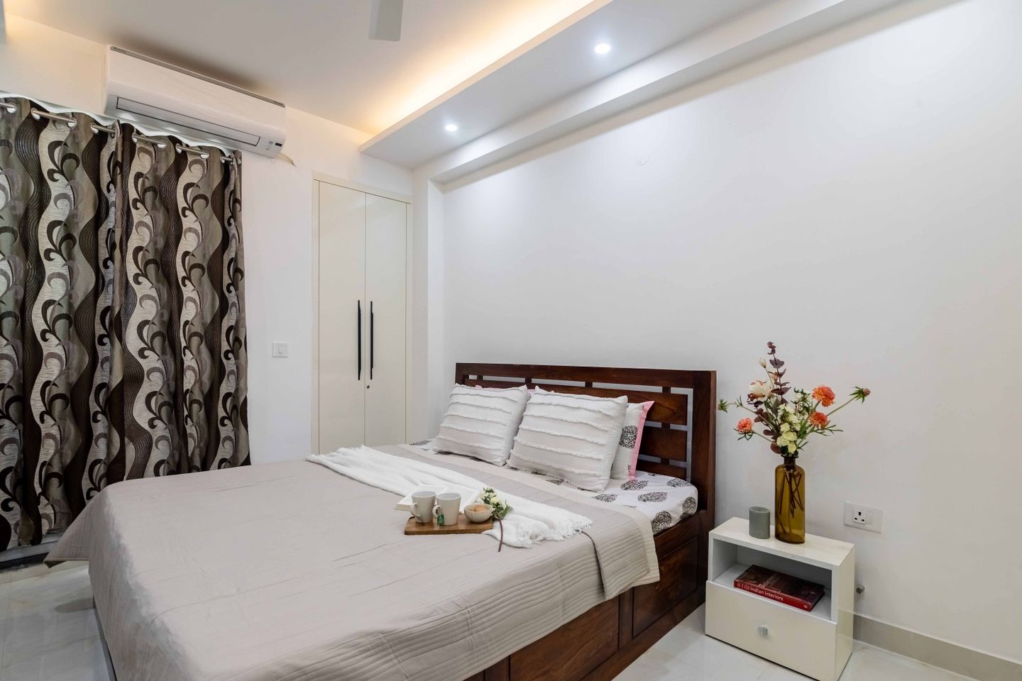 2-BHK Flat In Delhi With Beige And White L Shape Kitchen | Livspace