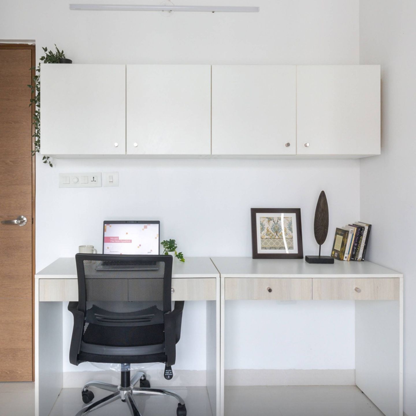 Compact Study Room Design With Frosty White And Pine Table | Livspace