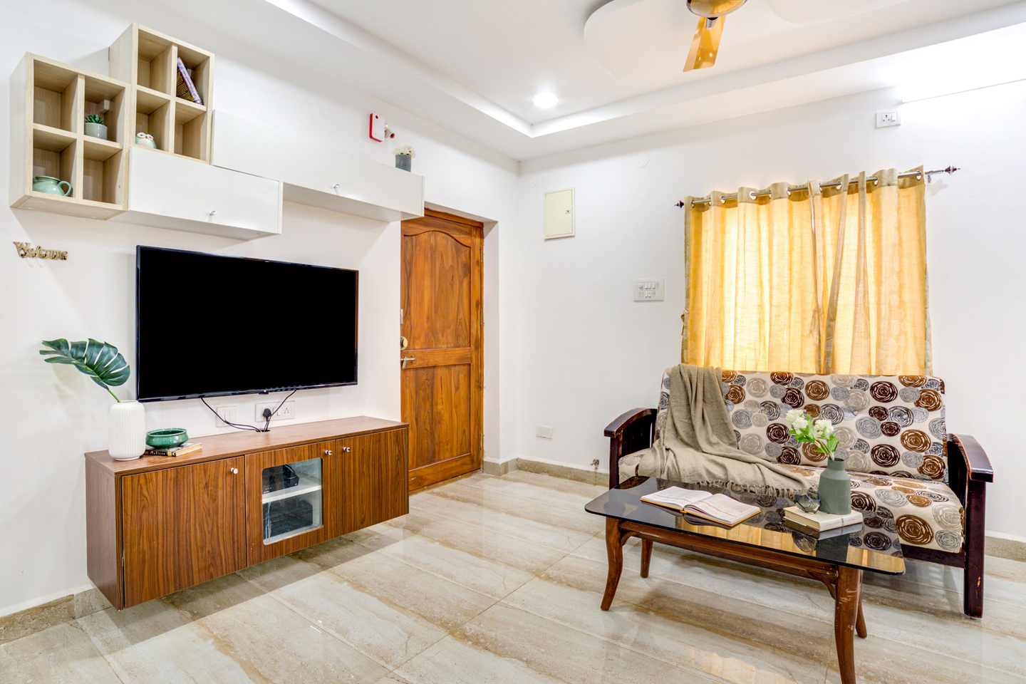 Peripheral False Ceiling Design With Drop-Down Centre Petal Pattern ...