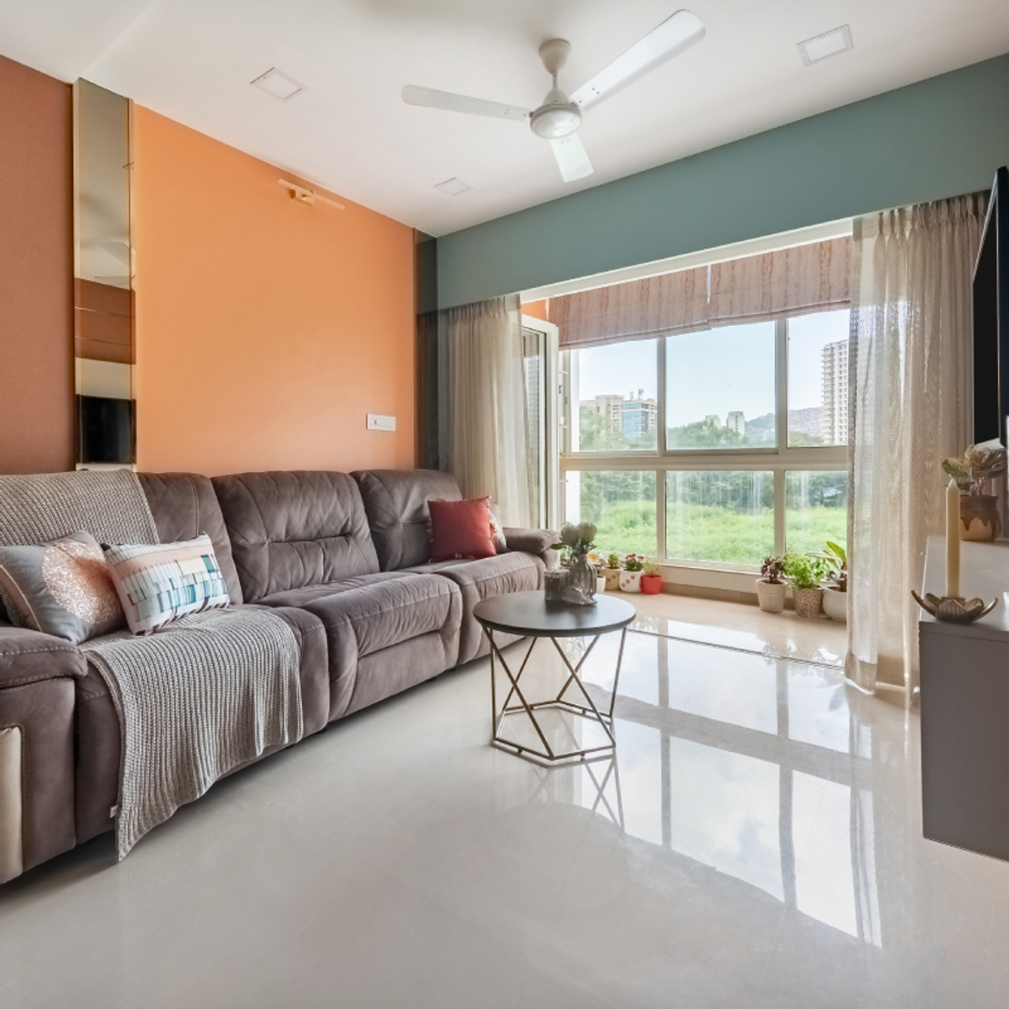 Sliding Window Design With A Fixed Bottom Frame | Livspace