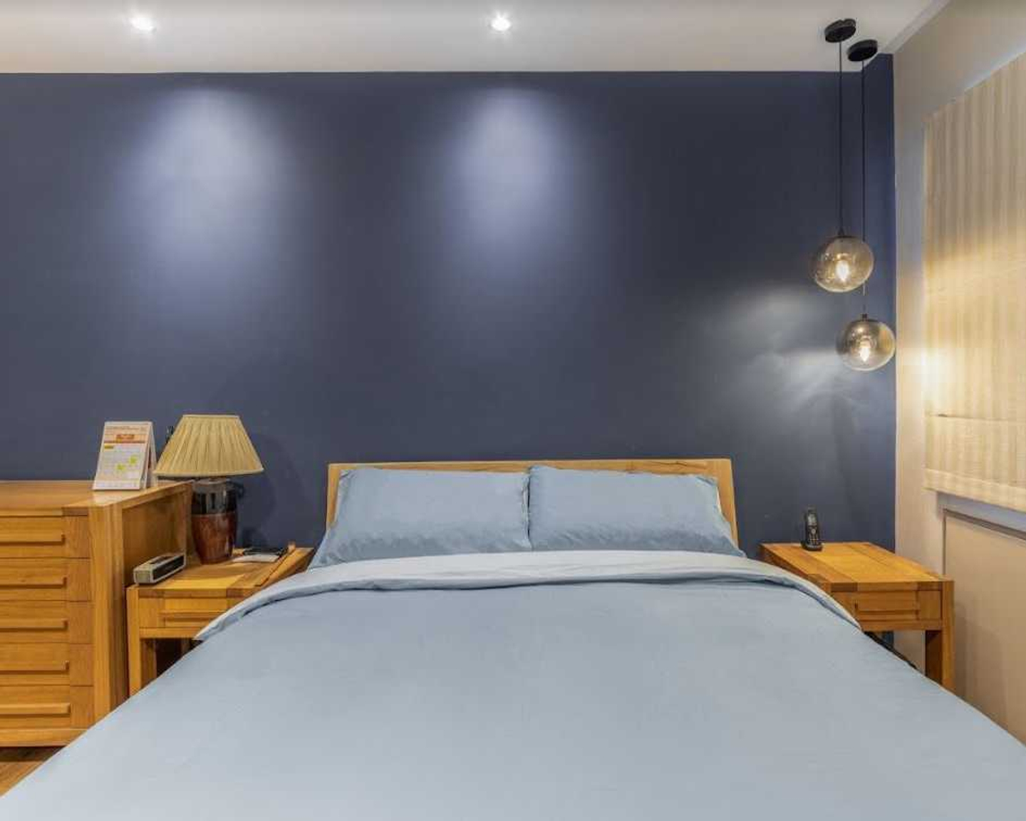 Blue Wall Paint With Matt Finish | Livspace