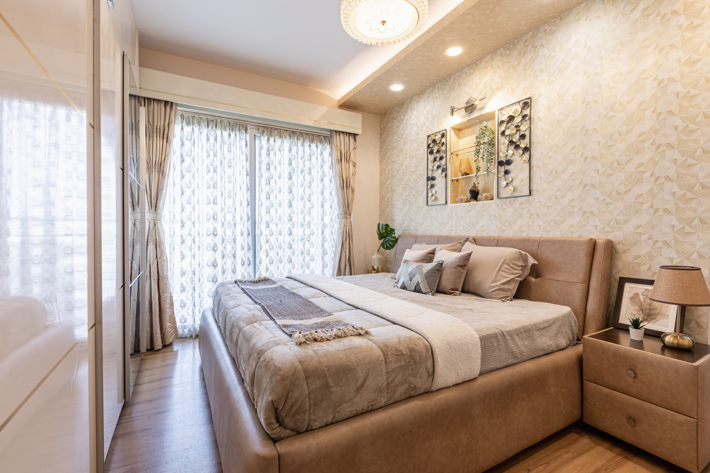 Spacious Home Design For 3-BHK Flat In Bangalore | Livspace
