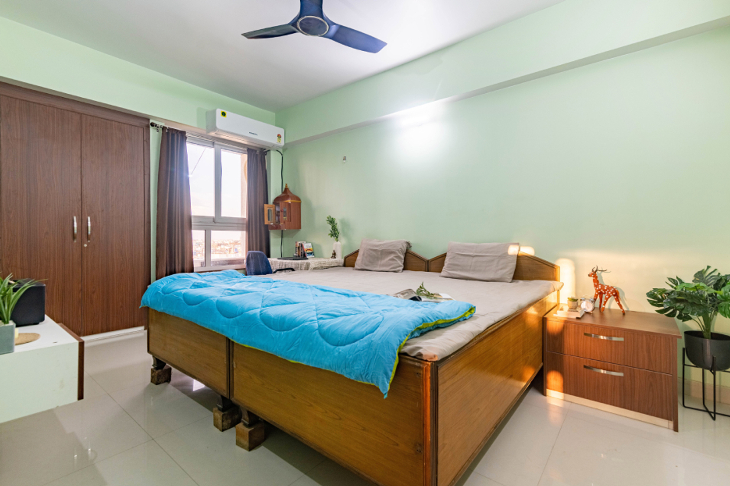 Pastel Green Wall Paint Design For Bedrooms | Livspace