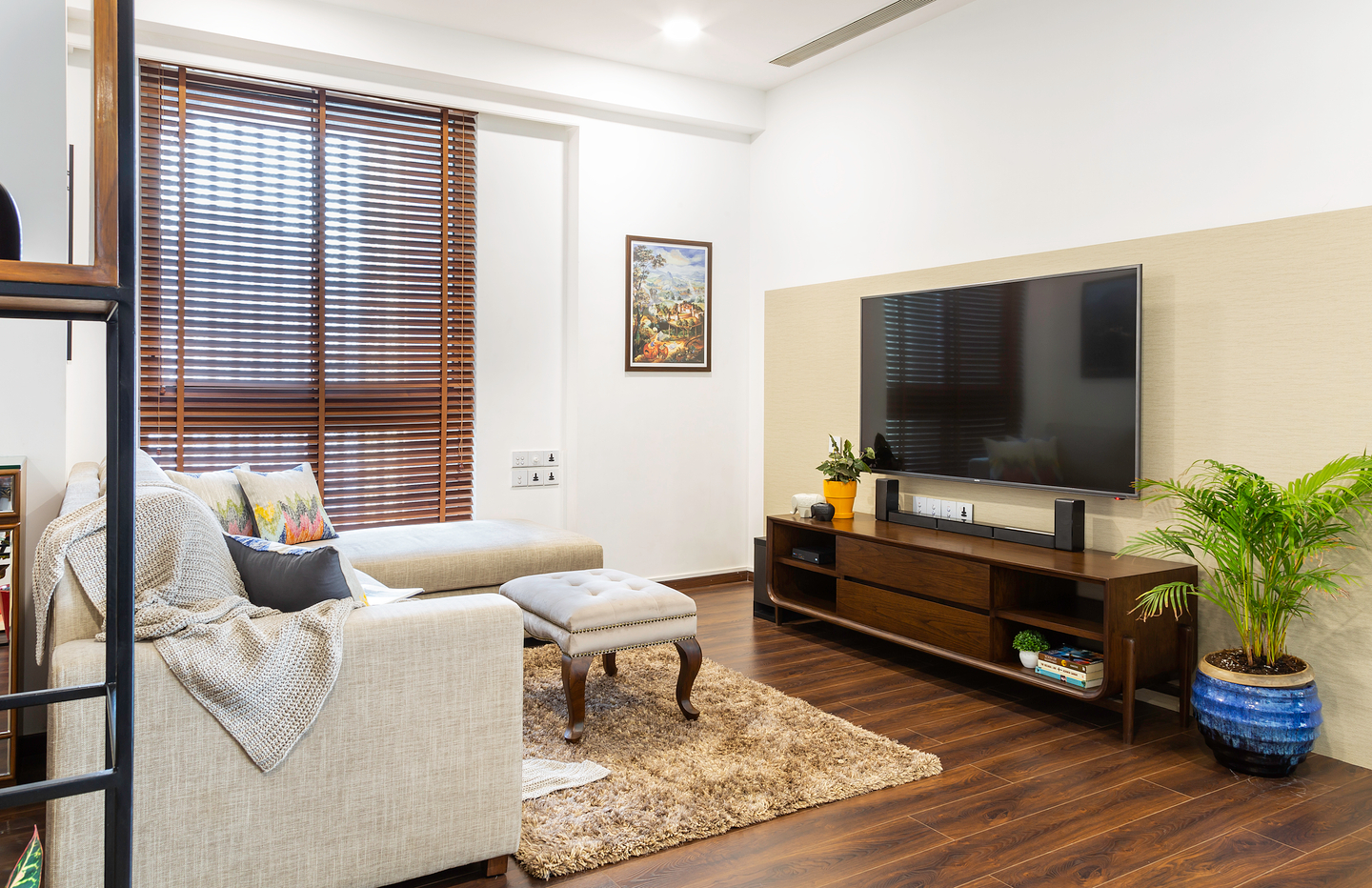 Modern Themed Convenient Spacious Living Room Design | Livspace