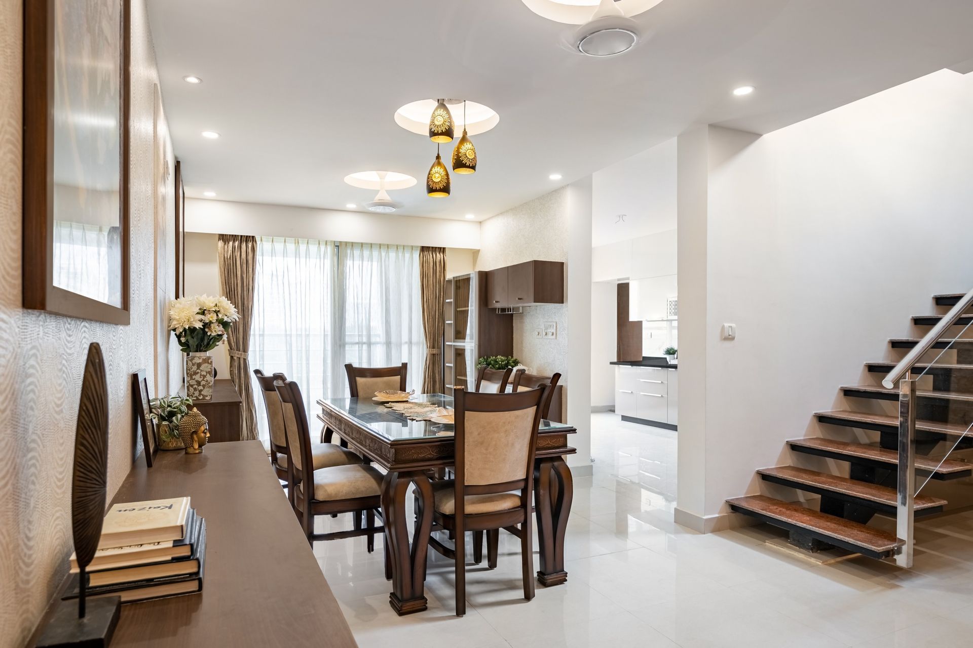 Plain False Ceiling Design With Circular Design | Livspace