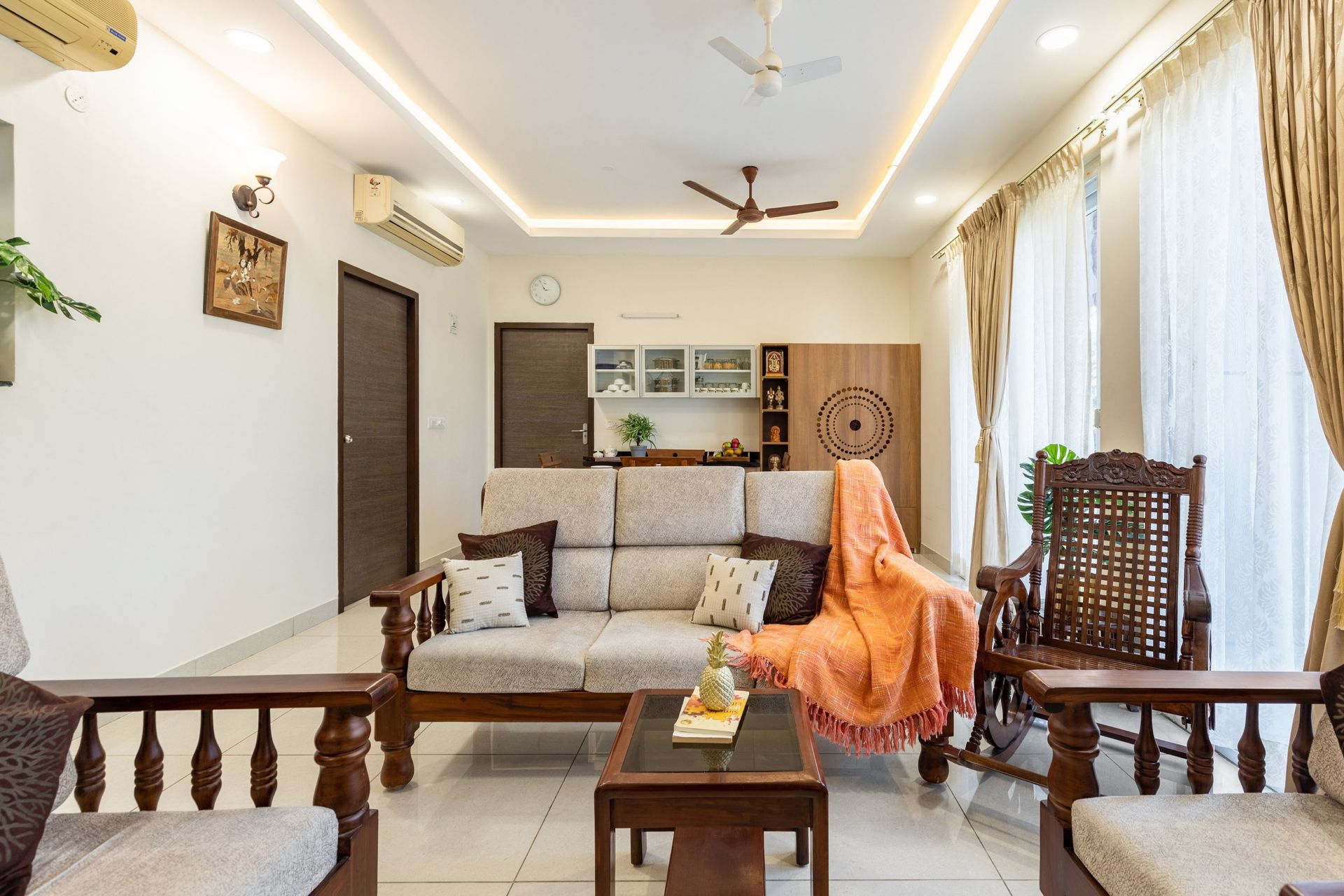 Simple Large Peripheral False Ceiling | Livspace