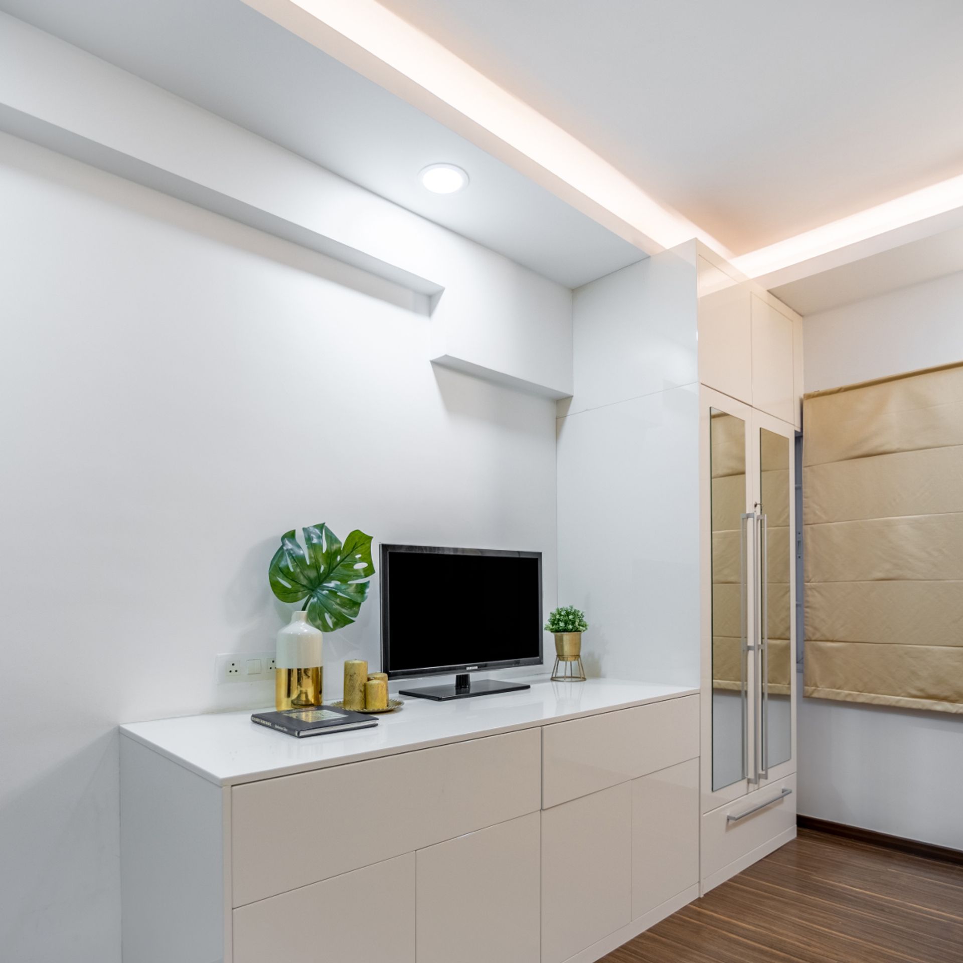 Modern Peripheral False Ceiling With Circular Spotlights | Livspace