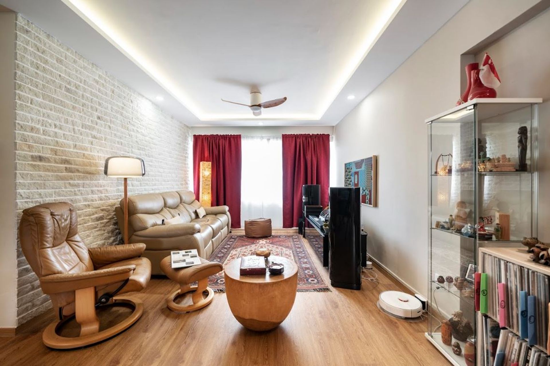 Simple White Peripheral False Ceiling Design | Livspace