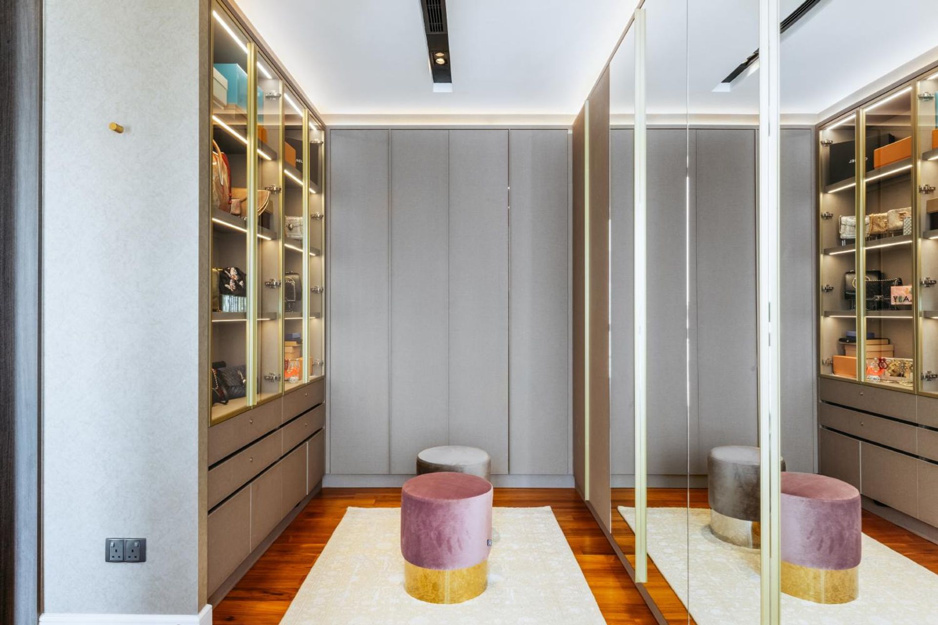 Spacious U-Shaped Walk-In Wardrobe | Livspace