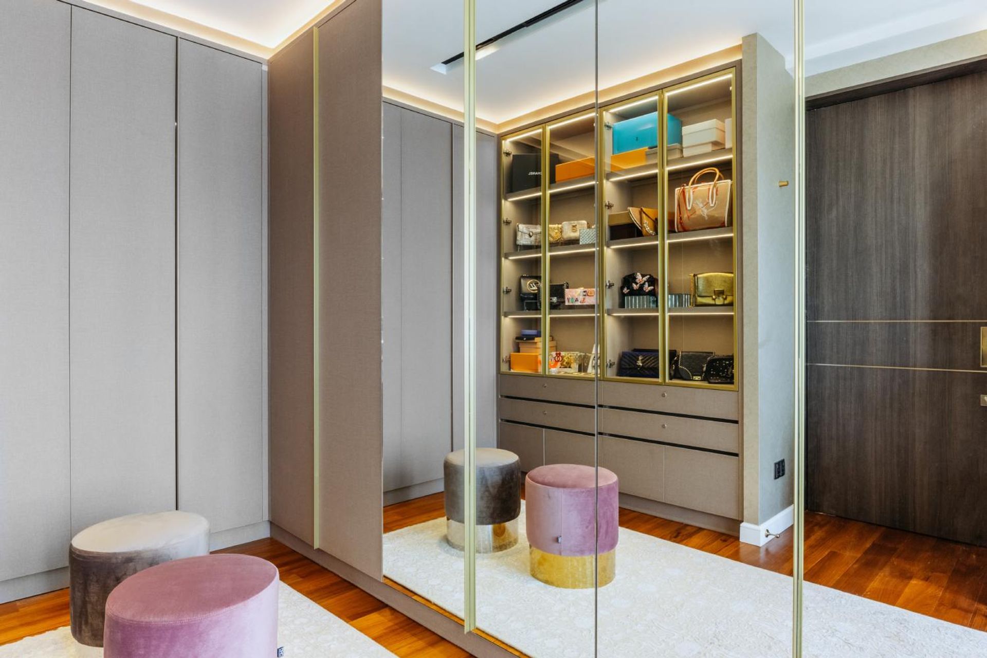 Spacious U-Shaped Walk-In Wardrobe | Livspace