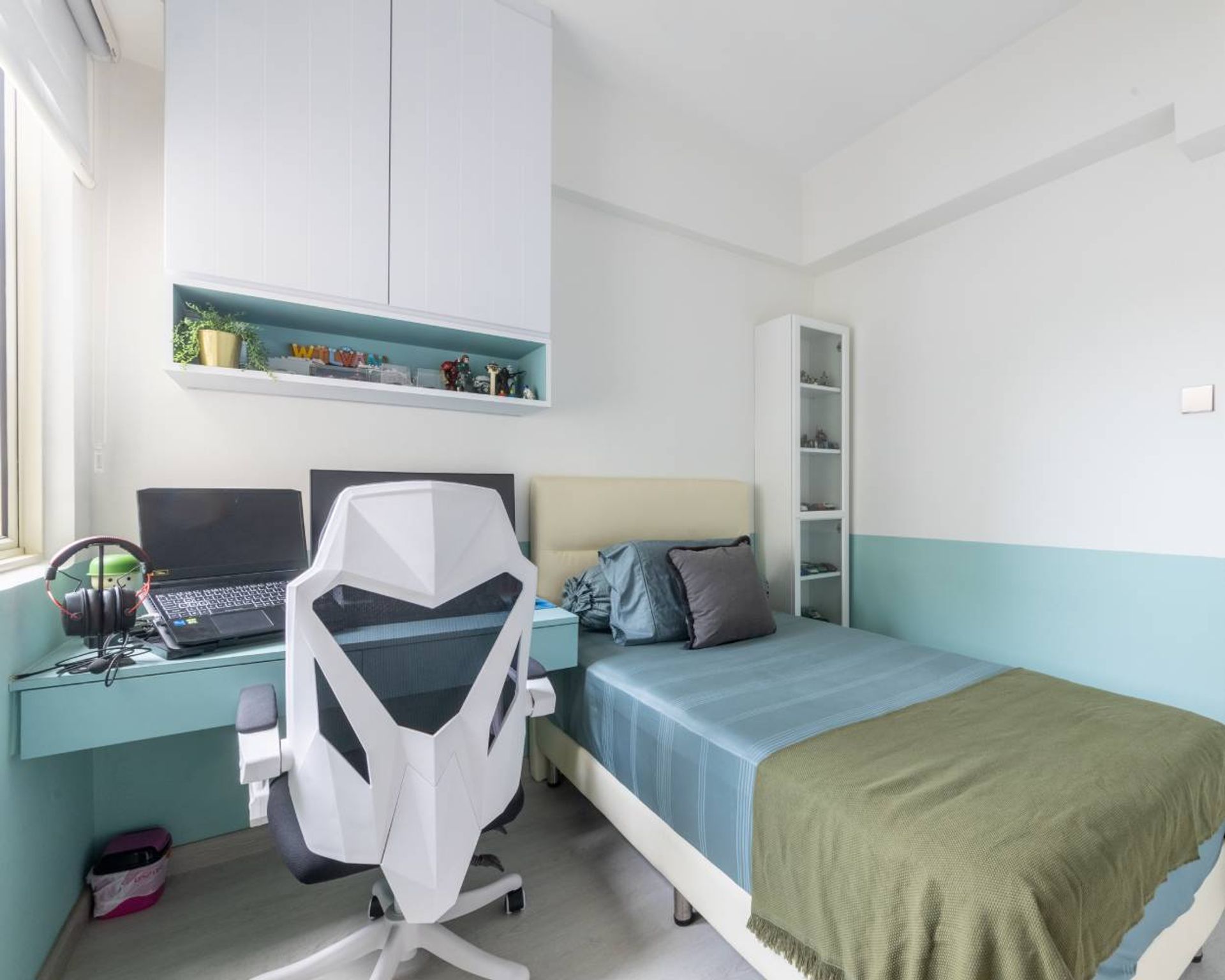 Compact White And Blue Home Office Design With Wall-Mounted Storage And ...