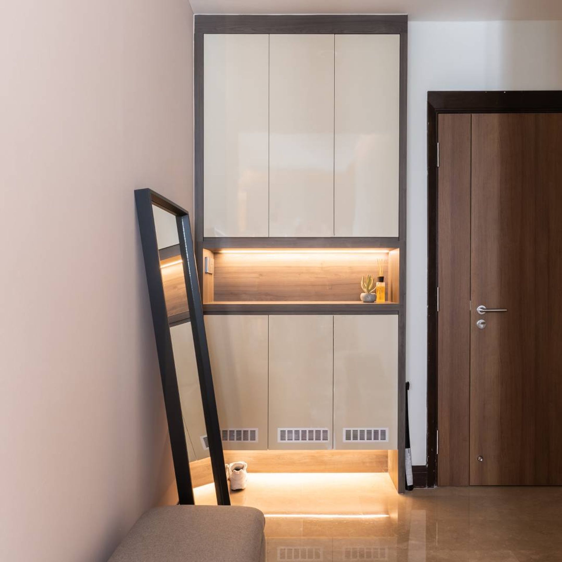 White And Grey Foyer Design With Recessed Lighting | Livspace