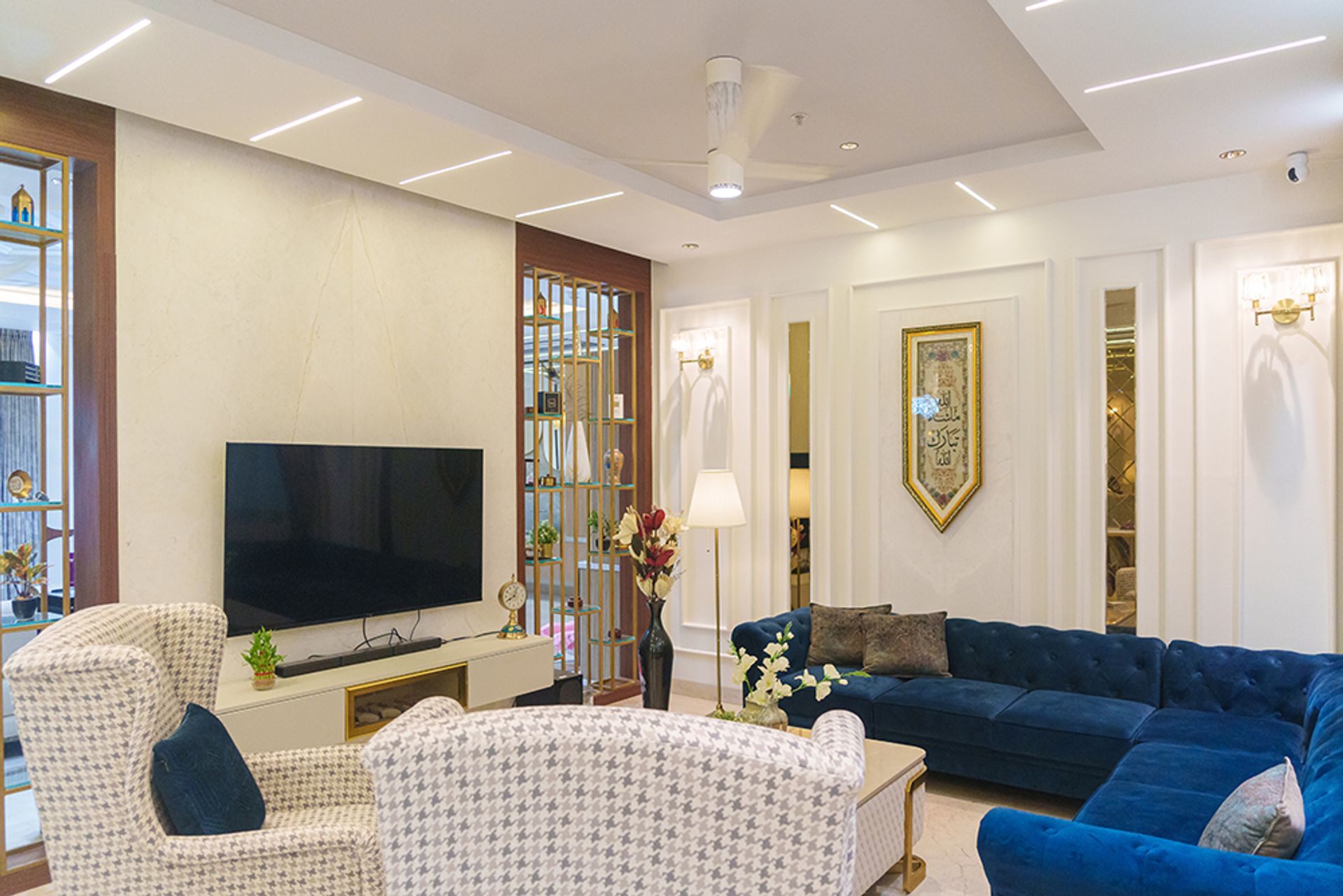 Contemporary False Ceiling Design with Gypsum Panels and Strip Lighting ...