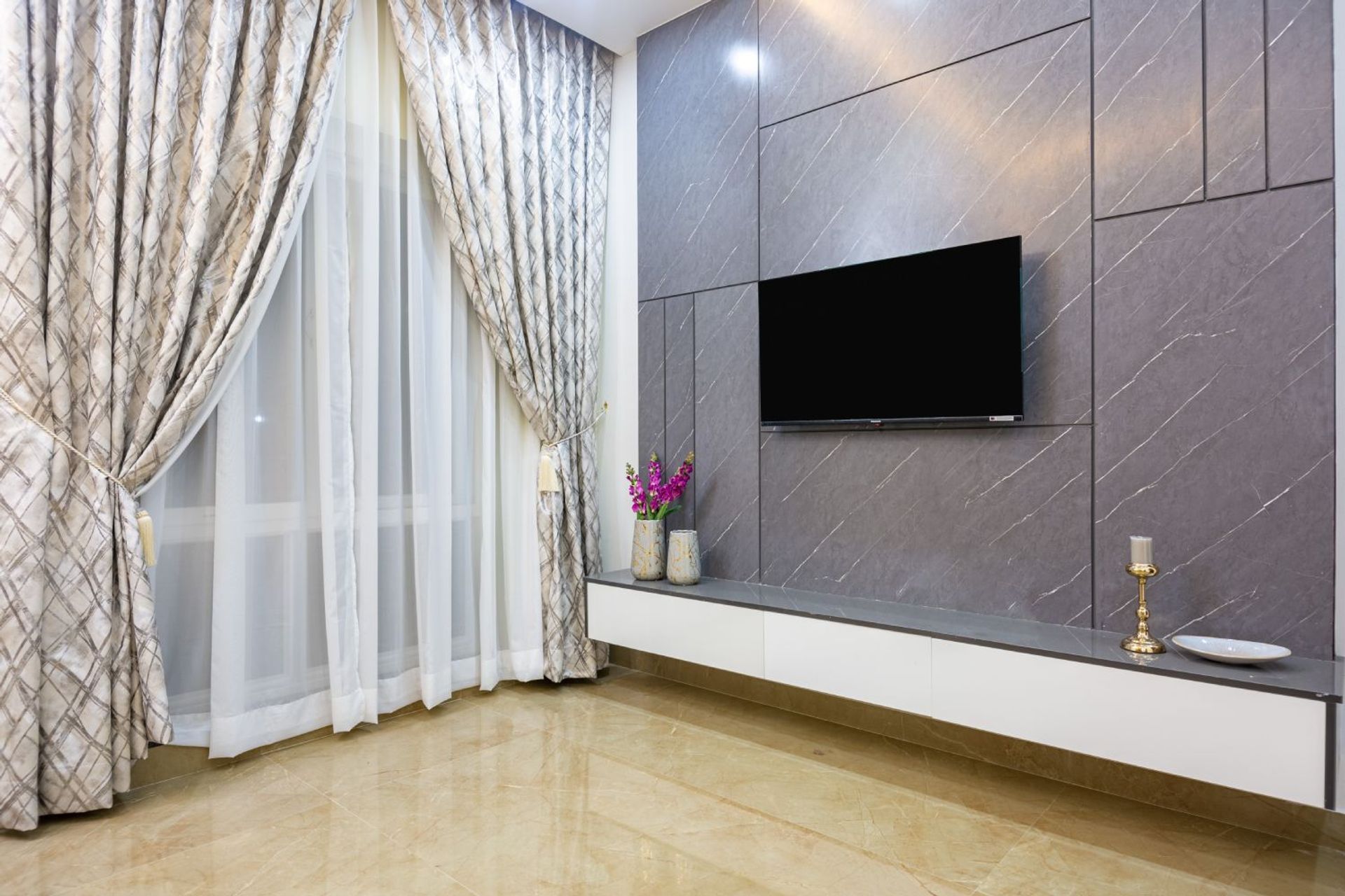 Contemporary 4BHK Flat Design in Hyderabad with Rich Wooden Design and ...