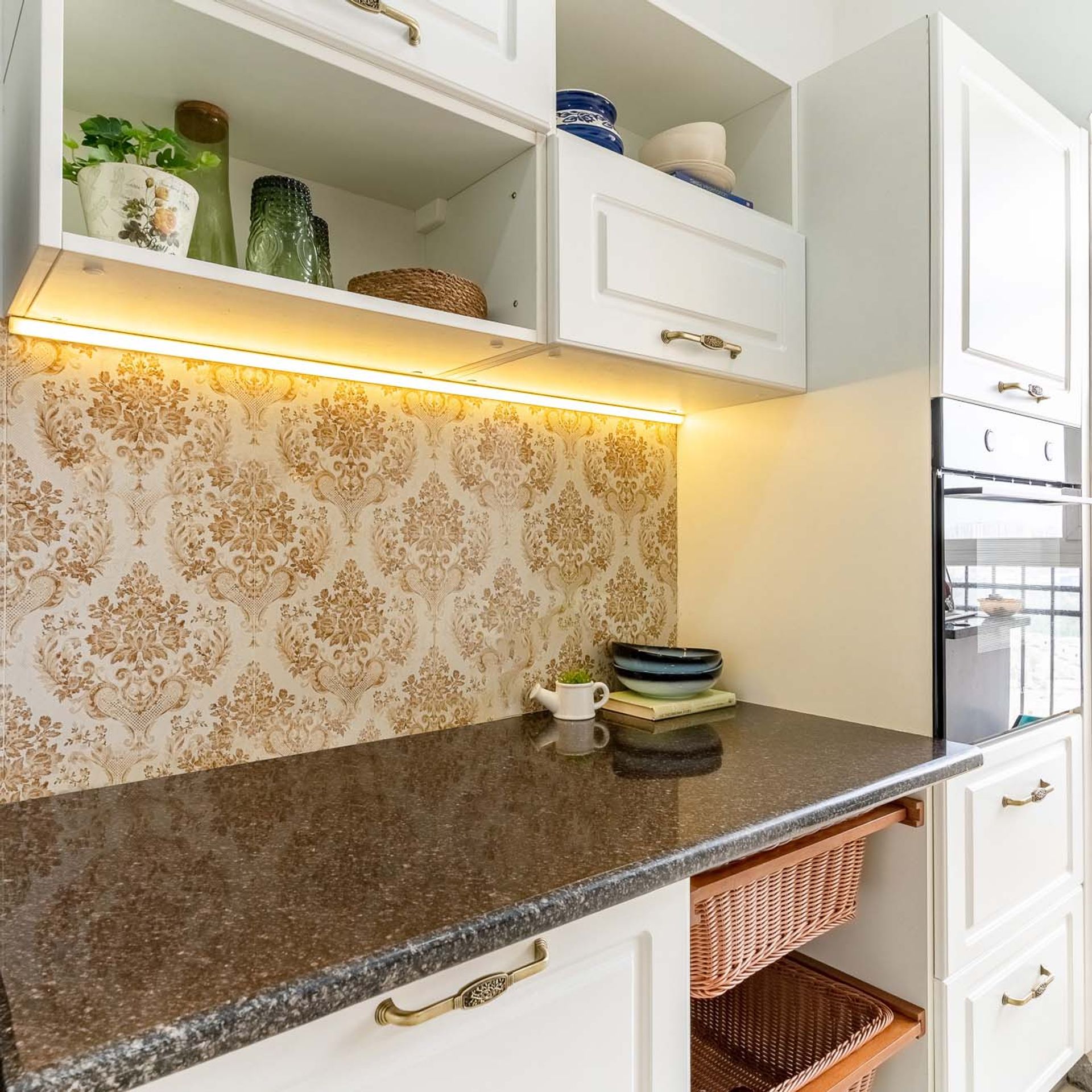 Modular Parallel Kitchen Design With A Granite Countertop - 12x7 Ft ...