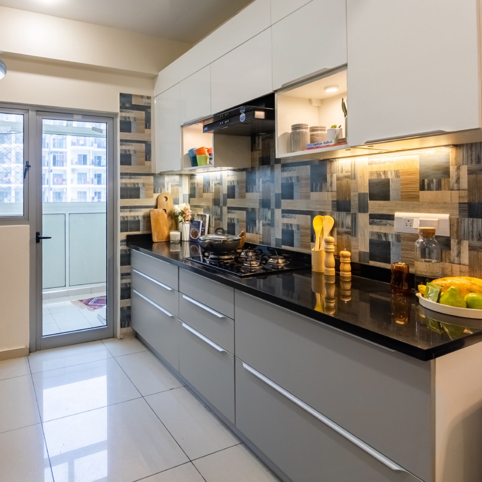 Glossy Wall And Backsplash Tiles Design | Livspace