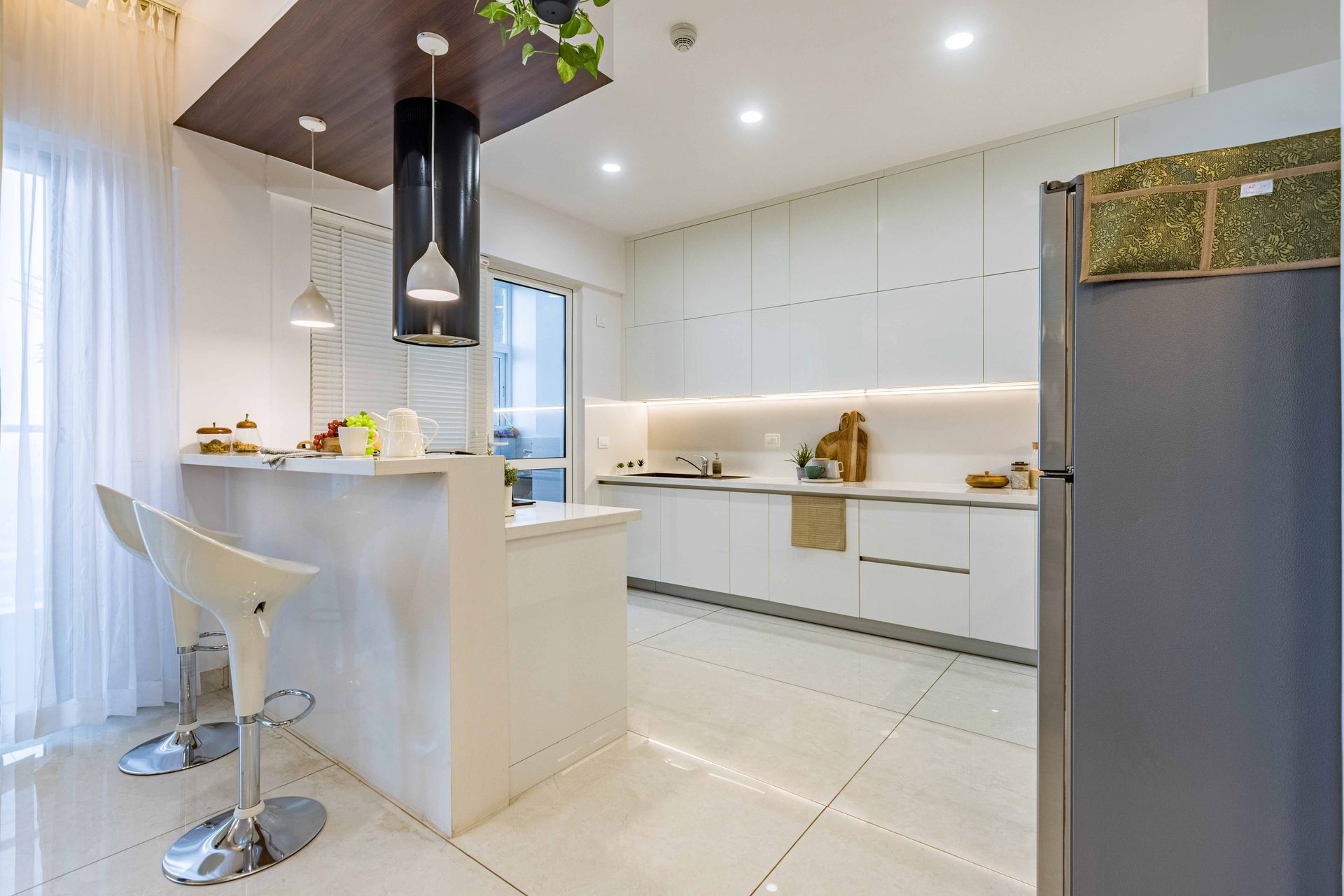 All-White India Kitchen Design With White Quartz Slab For Kitchen ...