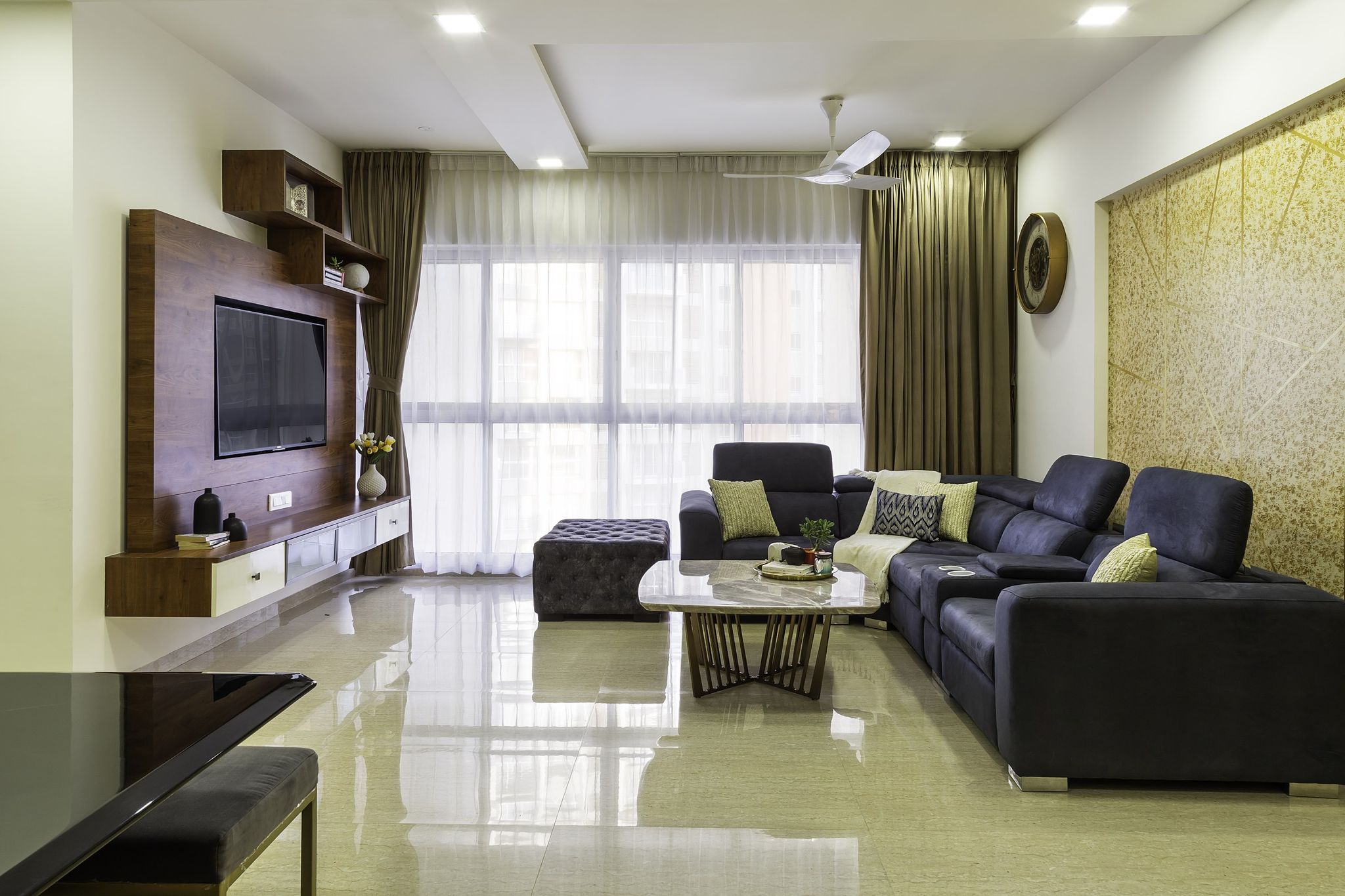 L-Shaped Drop Down False Ceiling With Cove Lights | Livspace