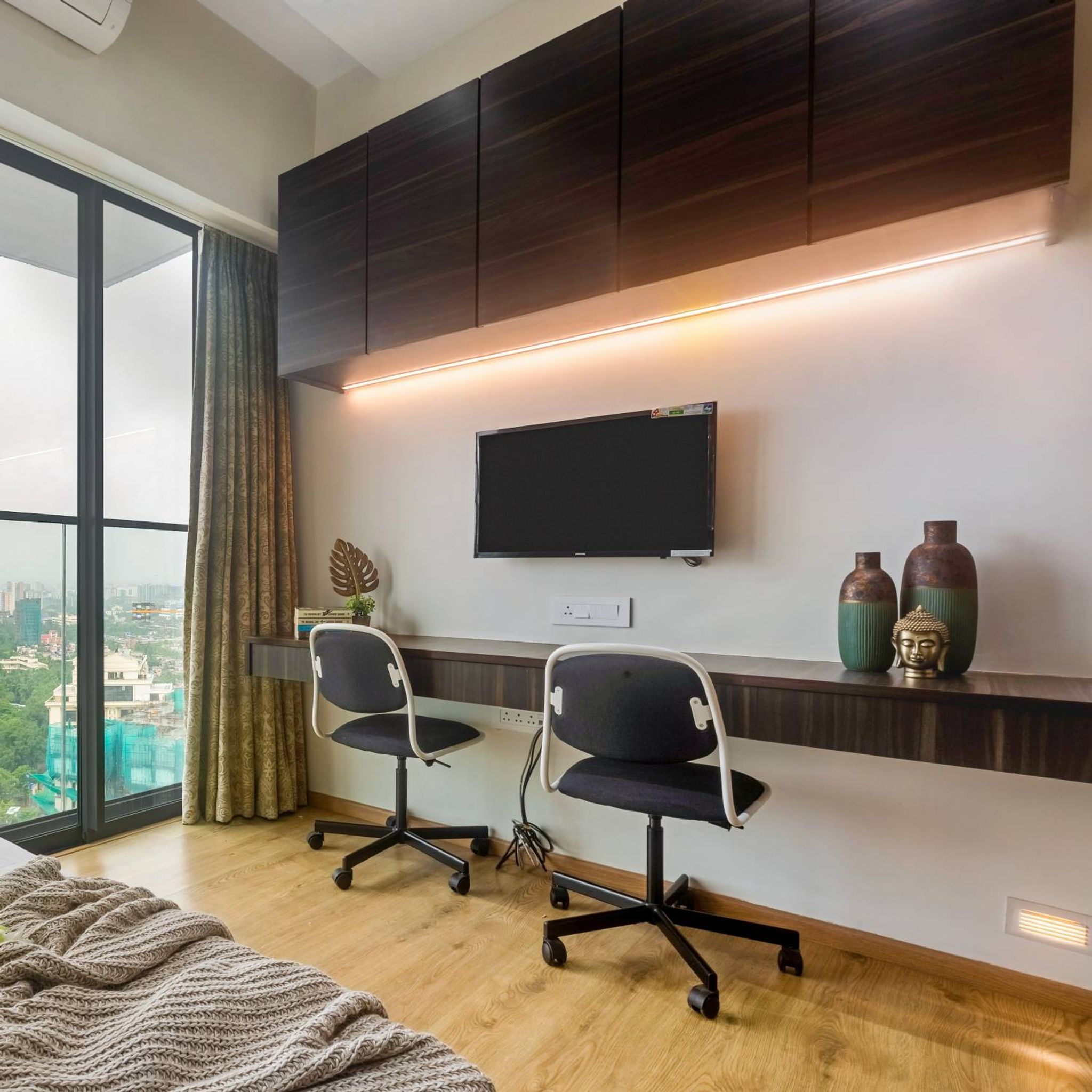 Wall-Mounted Home Office Design With Cherry Walnut Study Table - 10x10 ...